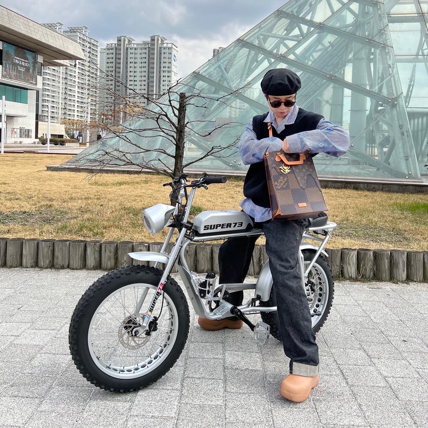 하빠 (@happa) 님의 게시물 | KREAM