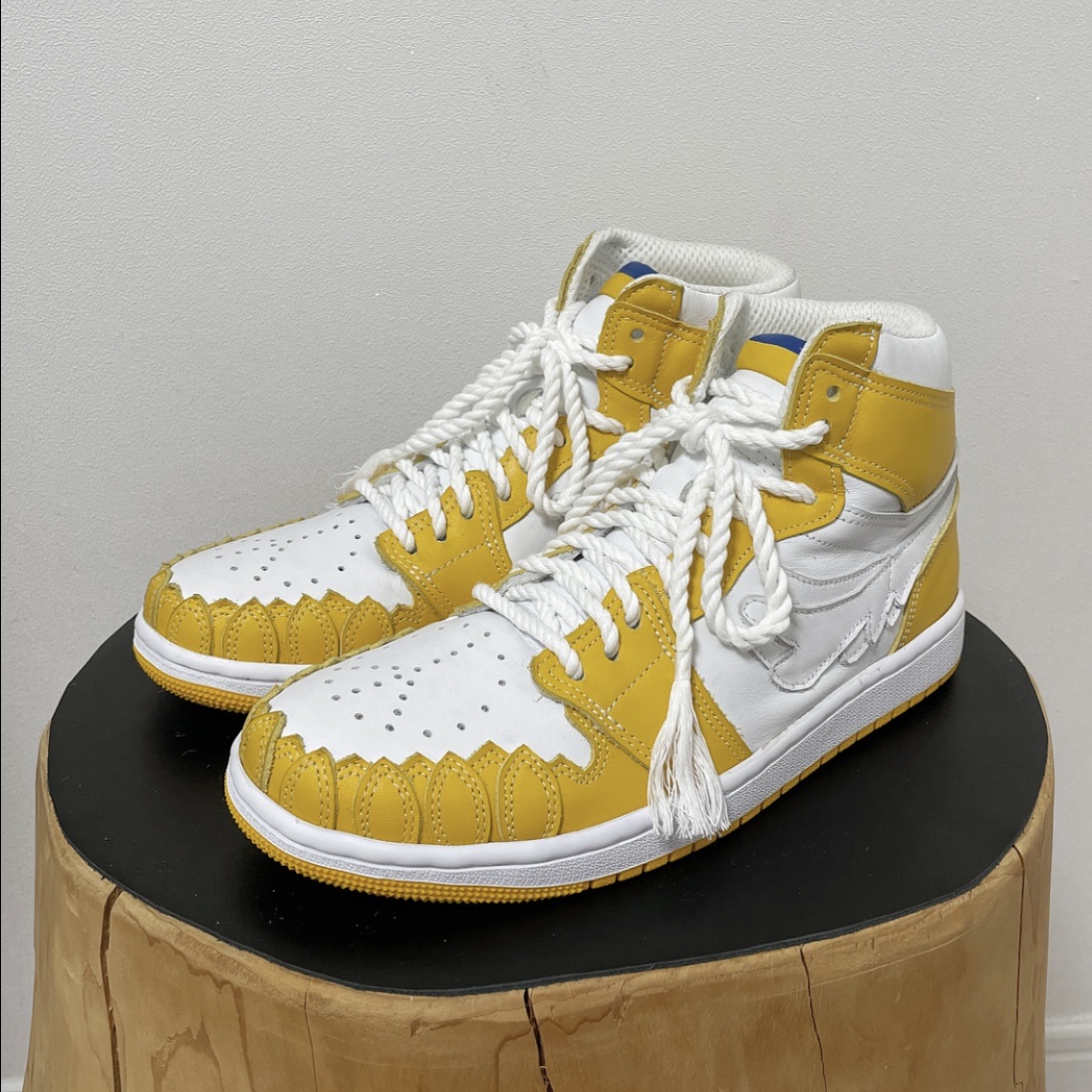 우준 (@wo__ojun) 님의 게시물 | KREAM