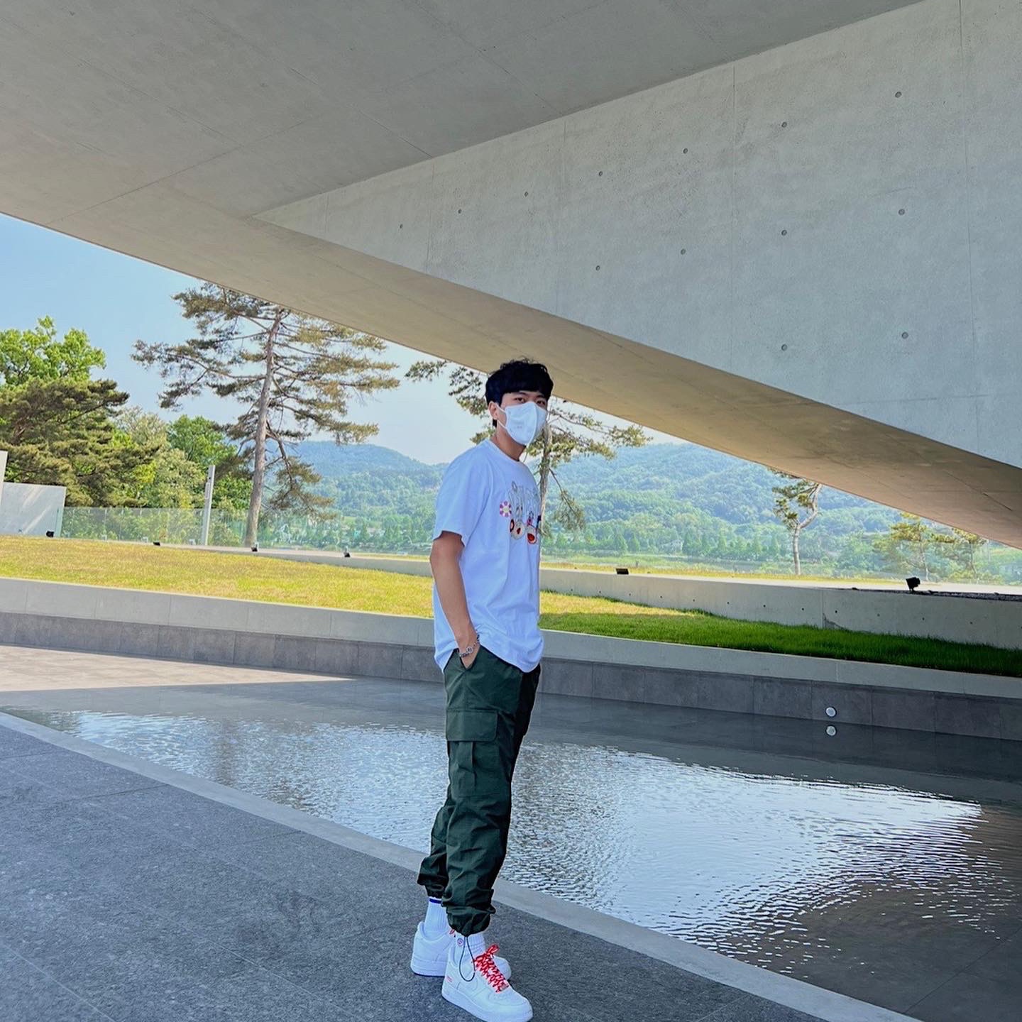 (@jongwoo) 님의 게시물 | KREAM