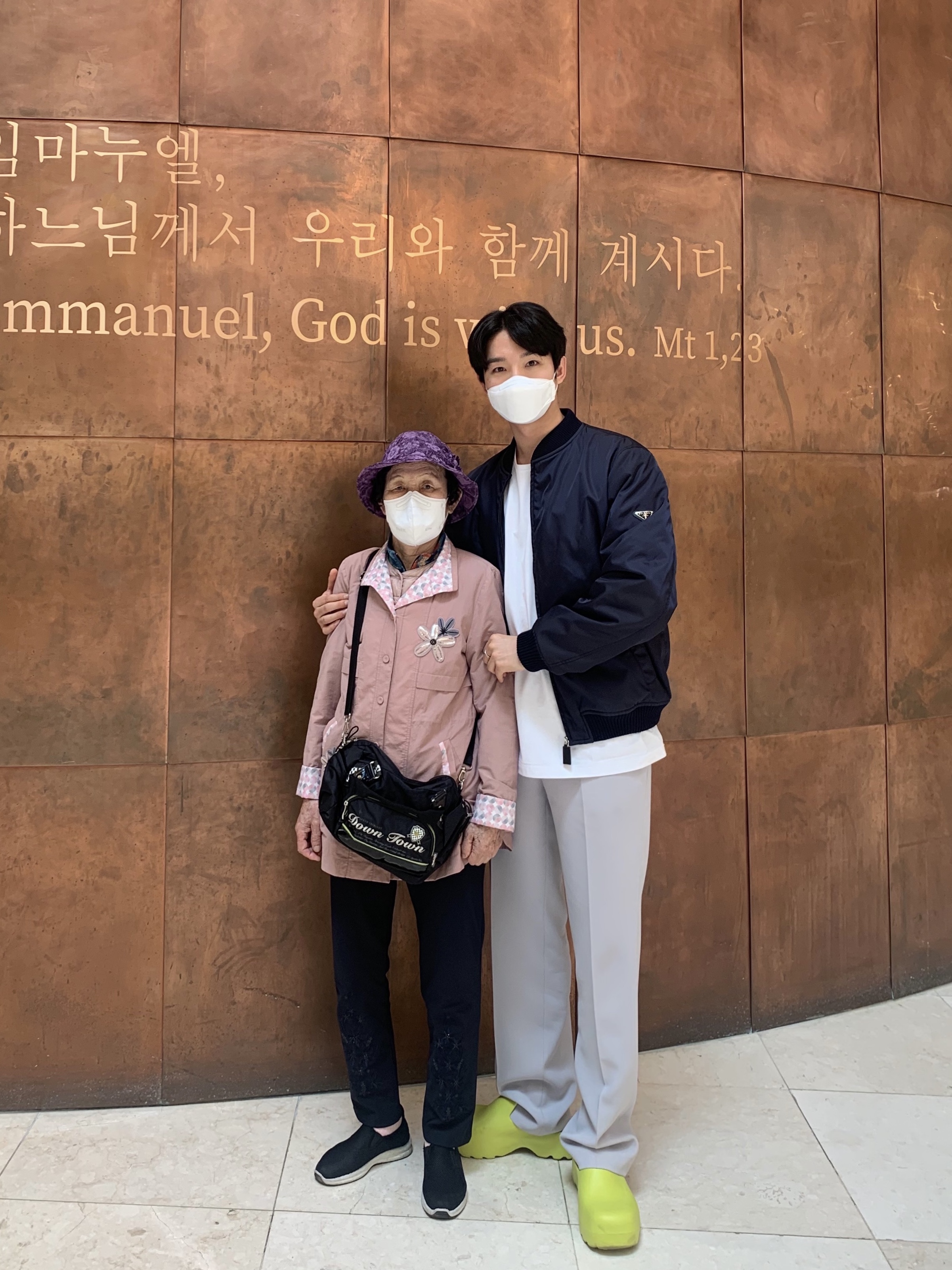 🙋🏻‍♂️ (@ha__sung) 님의 게시물 | KREAM