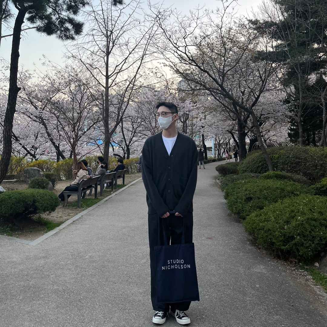 (@hh._.soo) 님의 게시물 | KREAM