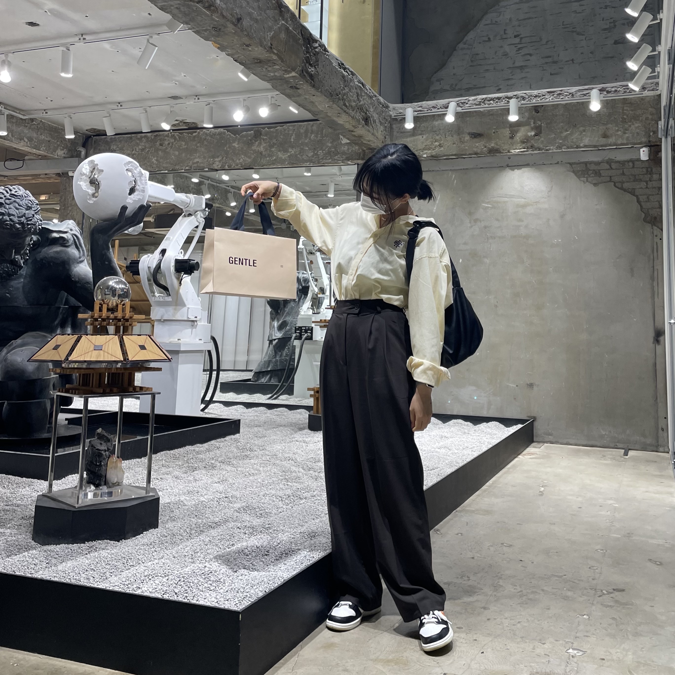 (@du_d1n) 님의 게시물 | KREAM