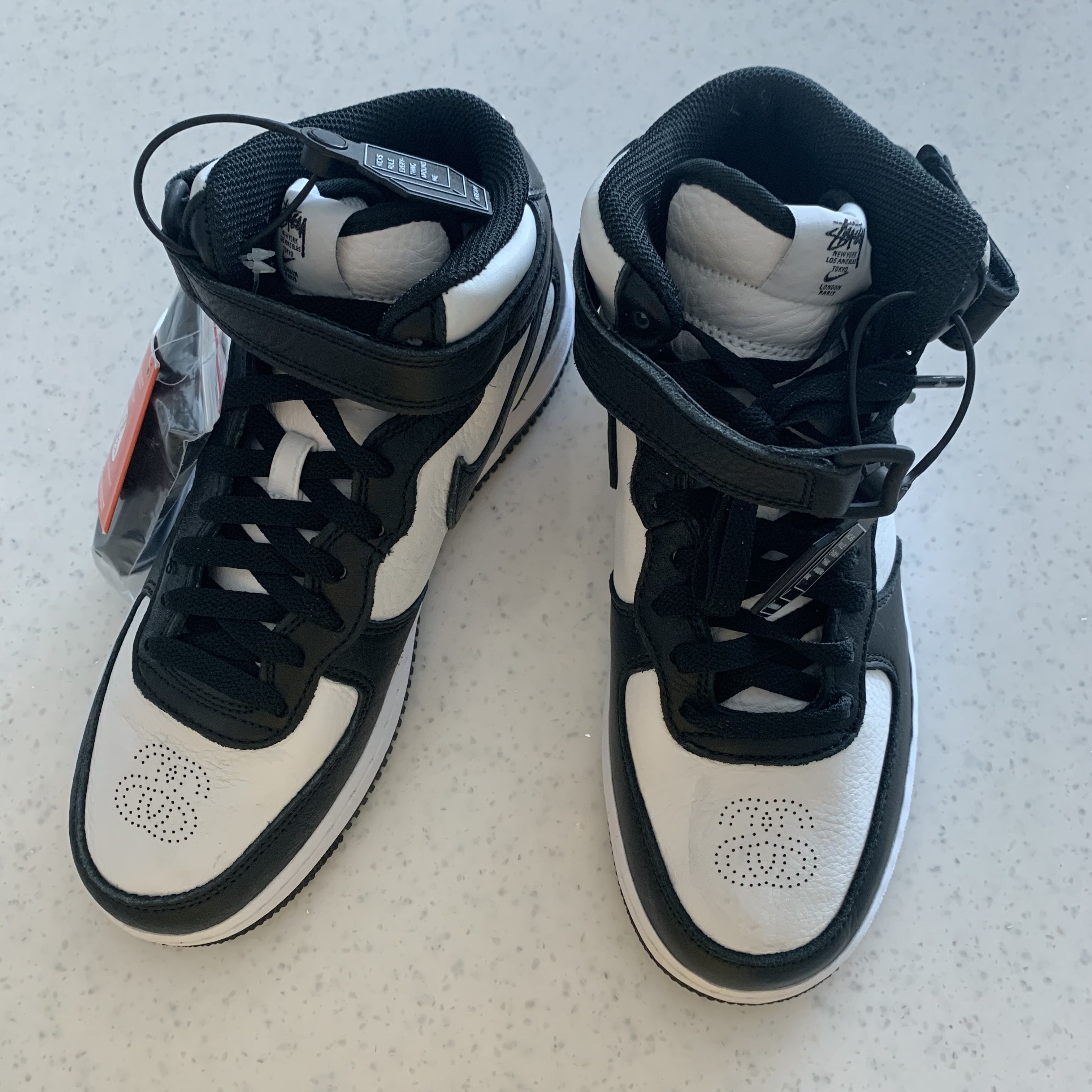 만족할때까지 : ) (@iam_hee) 님의 게시물 | KREAM