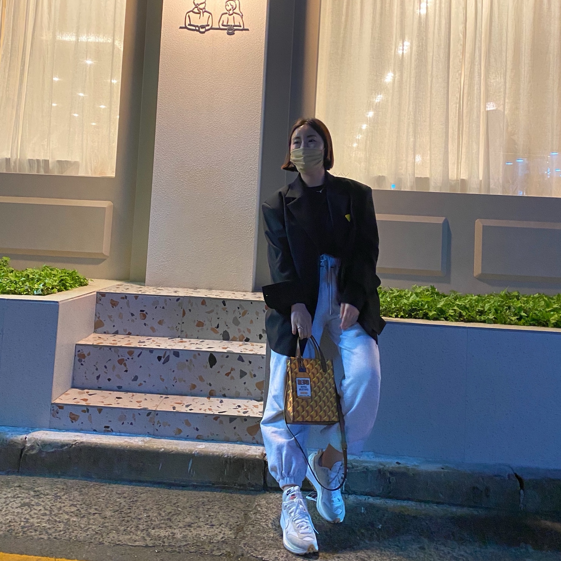 김아미 (@hoami00) 님의 게시물 | KREAM