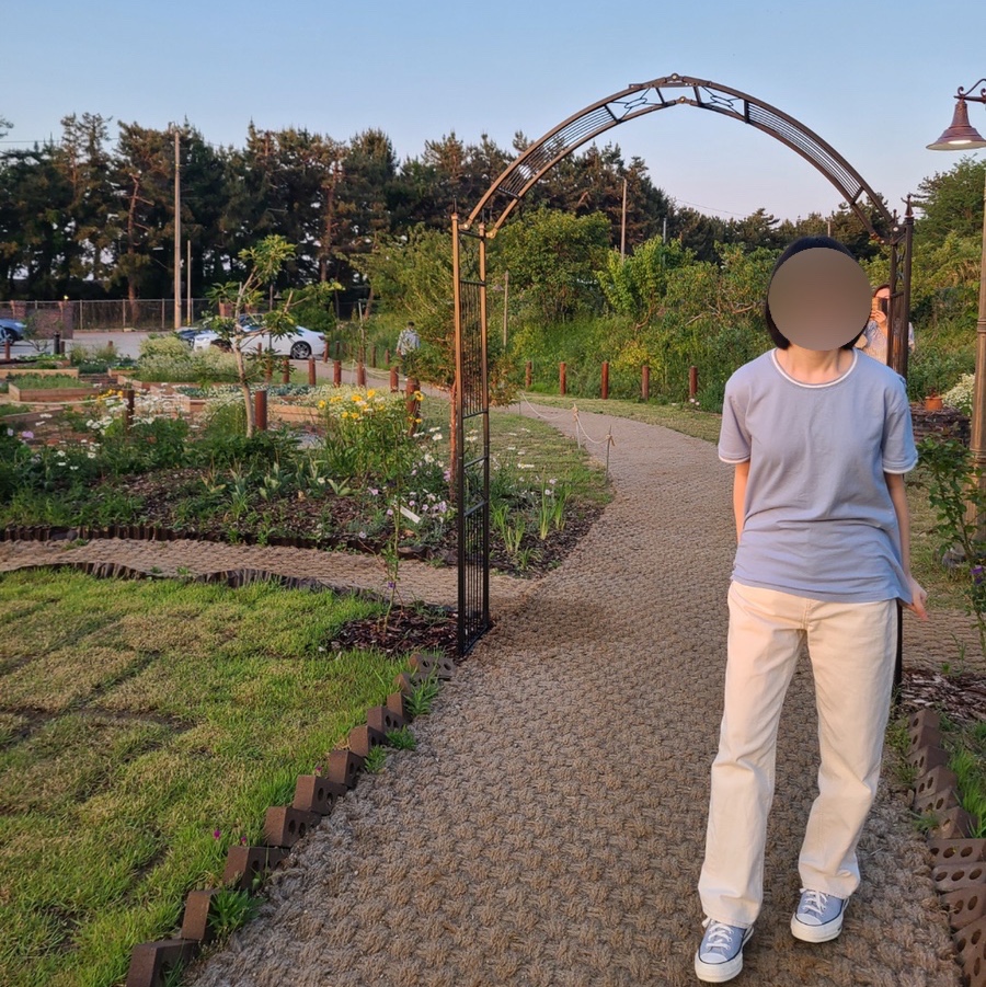 서수아 (@seosua) 님의 게시물 | KREAM