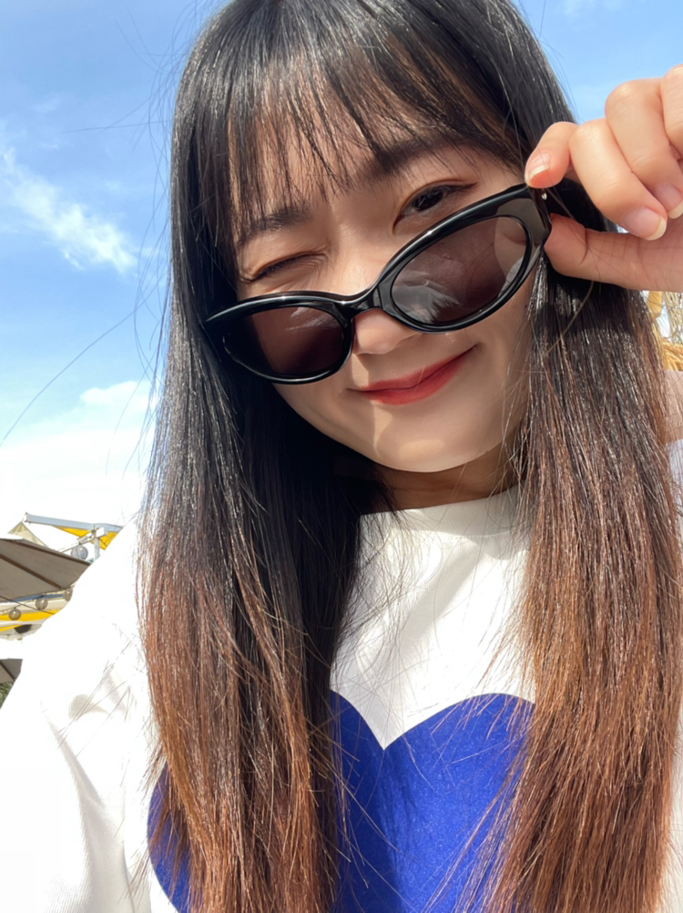 (@rrrrra___) 님의 게시물 | KREAM