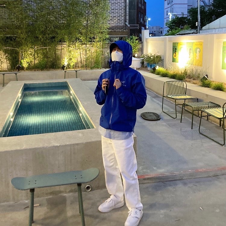 빵시크 (@beom_sikku) 님의 게시물 | KREAM