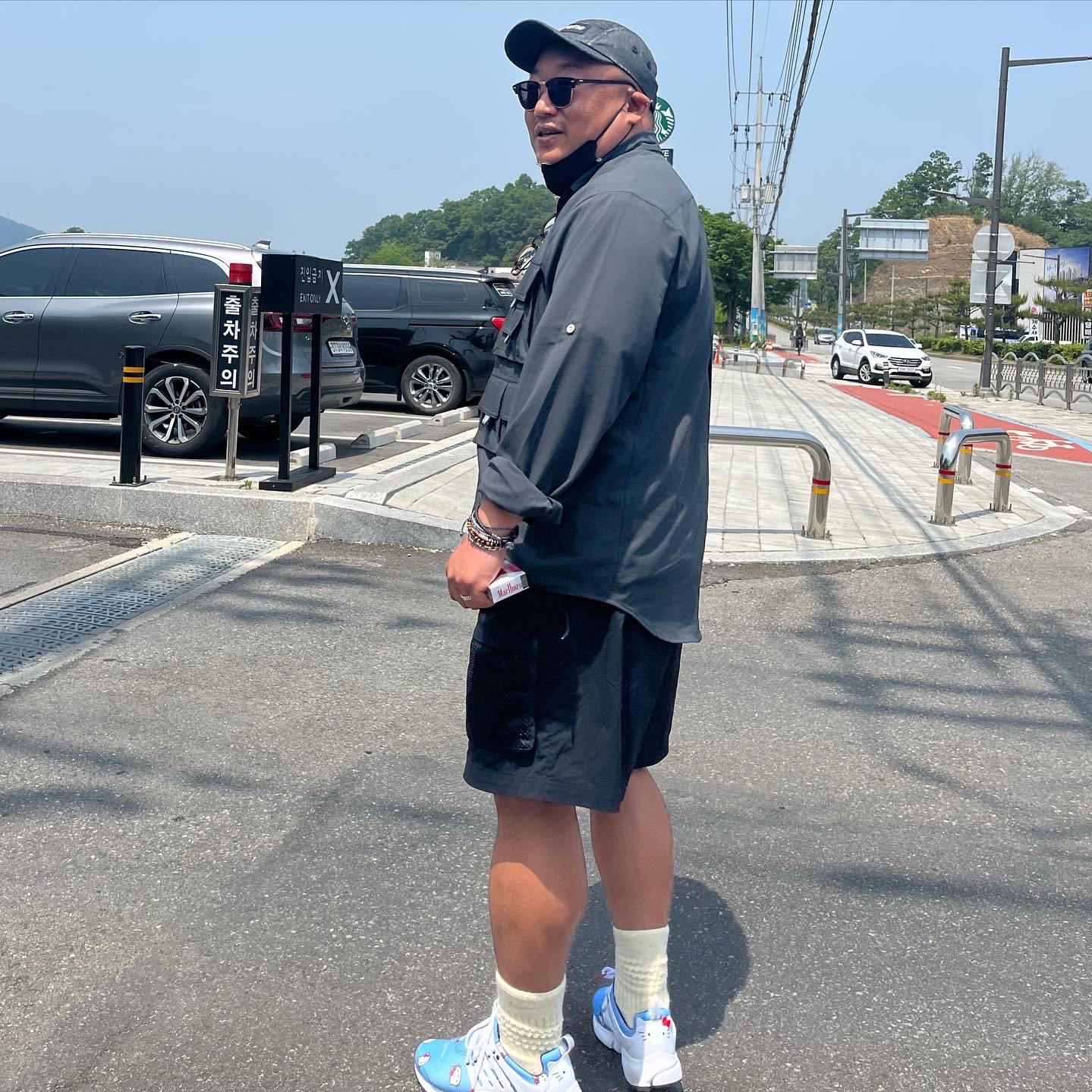 plutosedna (@brown) 님의 게시물 | KREAM