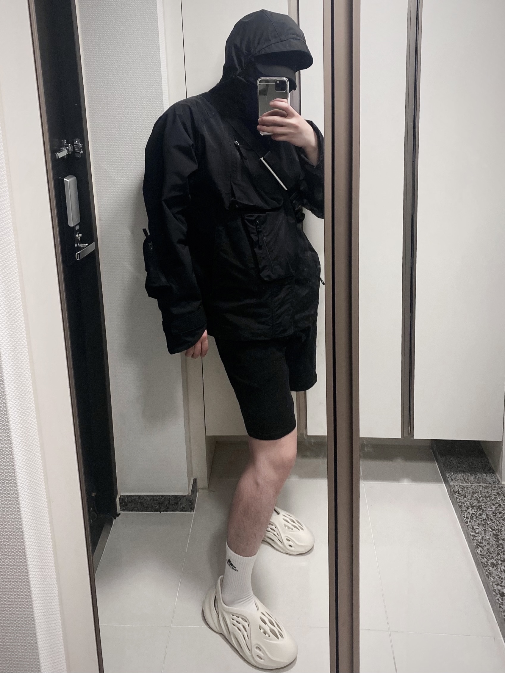 @𝙜𝙠𝙖𝙬𝙡𝙜𝙣𝙨(𝙎𝙝... (@gkawlgns) 님의 게시물 | KREAM