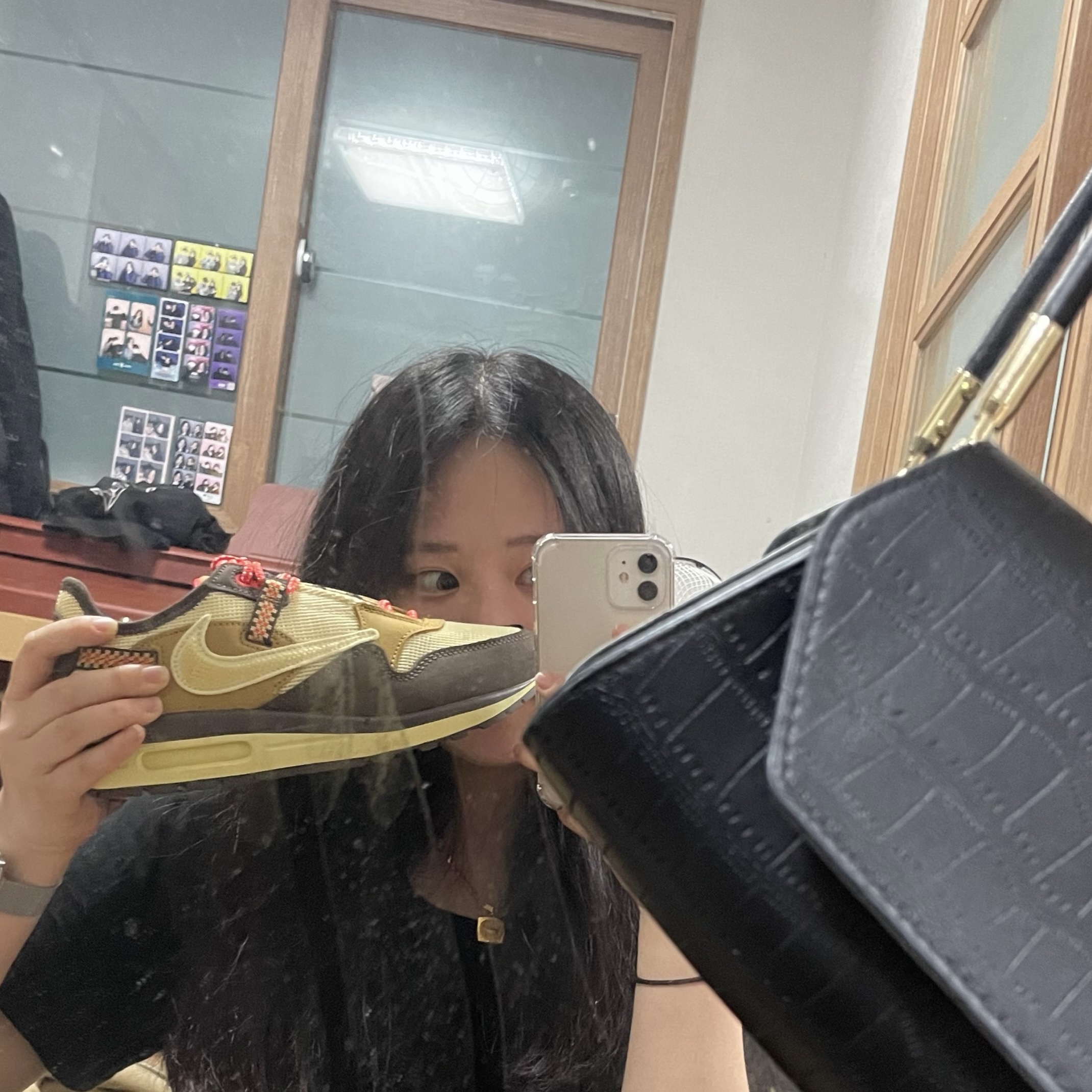 미라닝 (@rangr0und) 님의 게시물 | KREAM