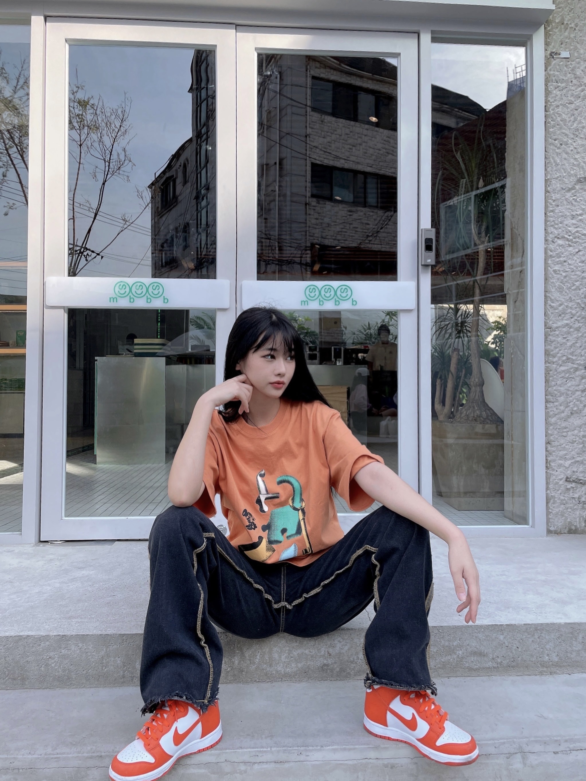 (@_hj1114) 님의 게시물 | KREAM