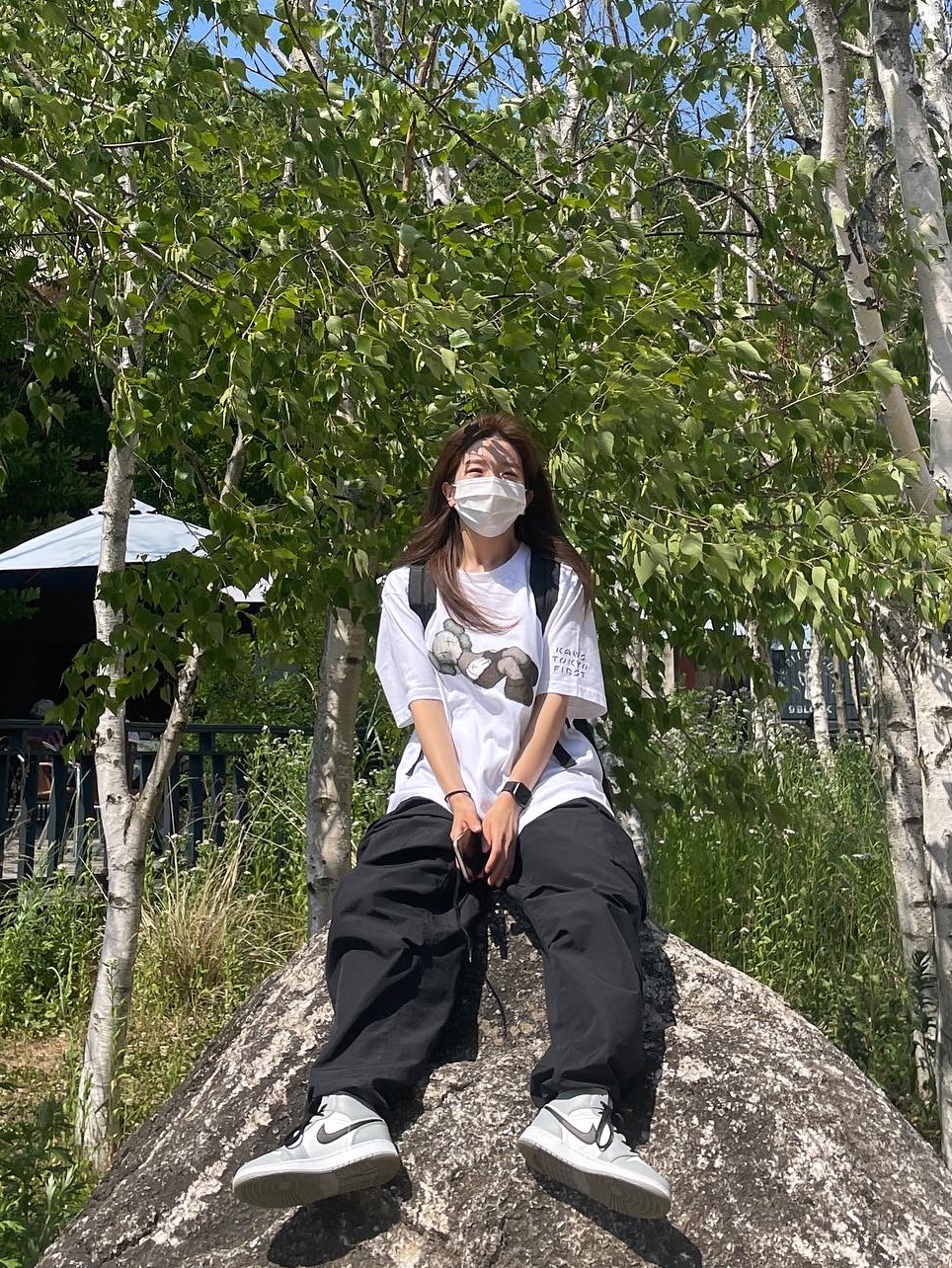 @d2_b_ (@d2_b_) 님의 게시물 | KREAM