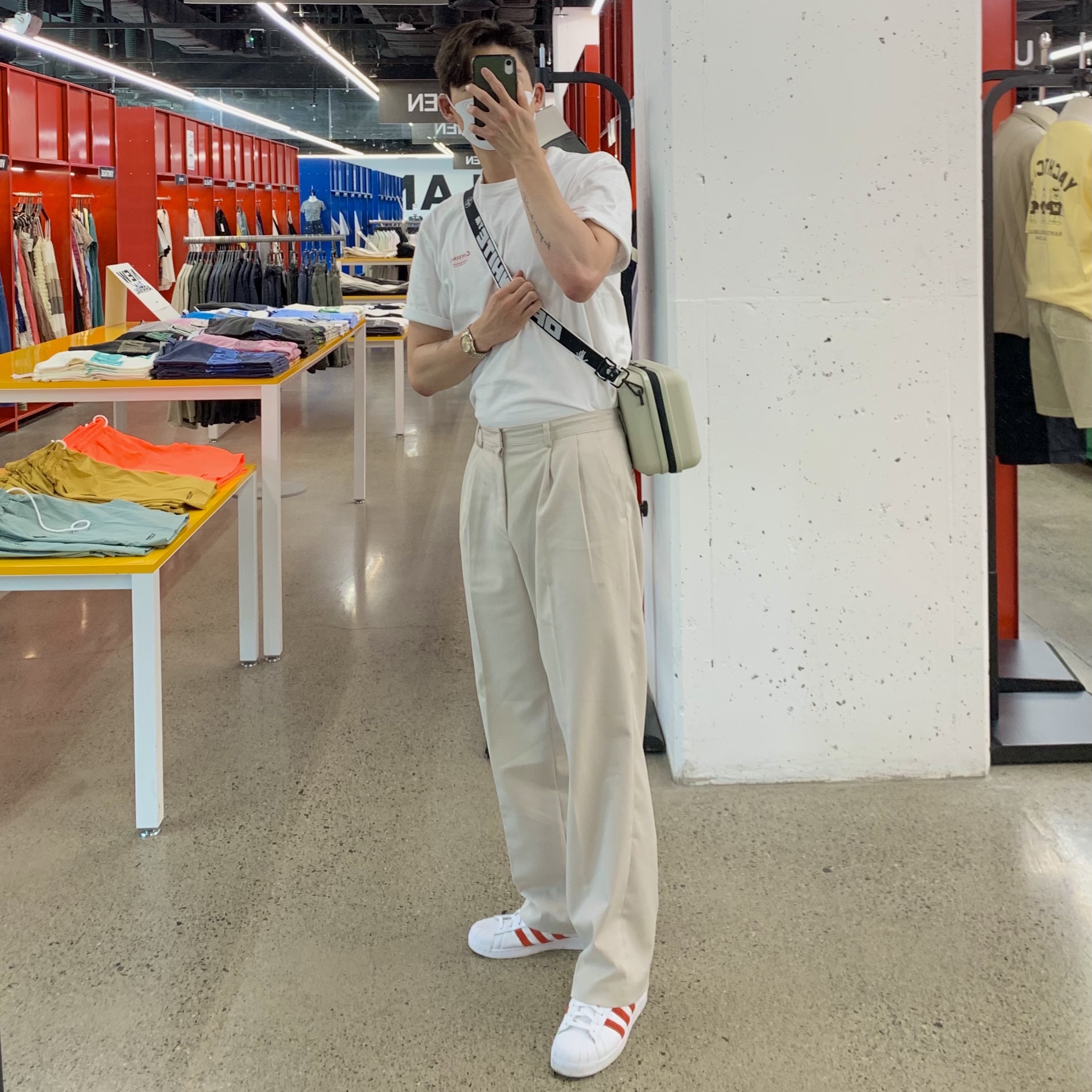 (@daily__gun) 님의 게시물 | KREAM