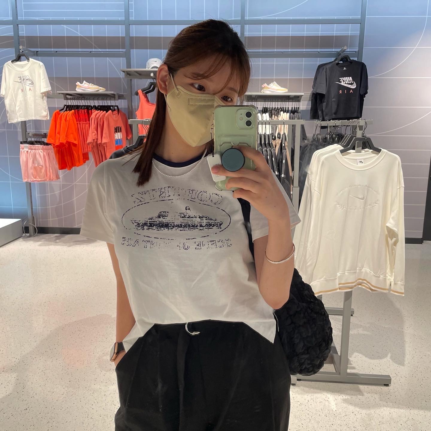 실버컴퍼니 (@cho_silver) 님의 게시물 | KREAM