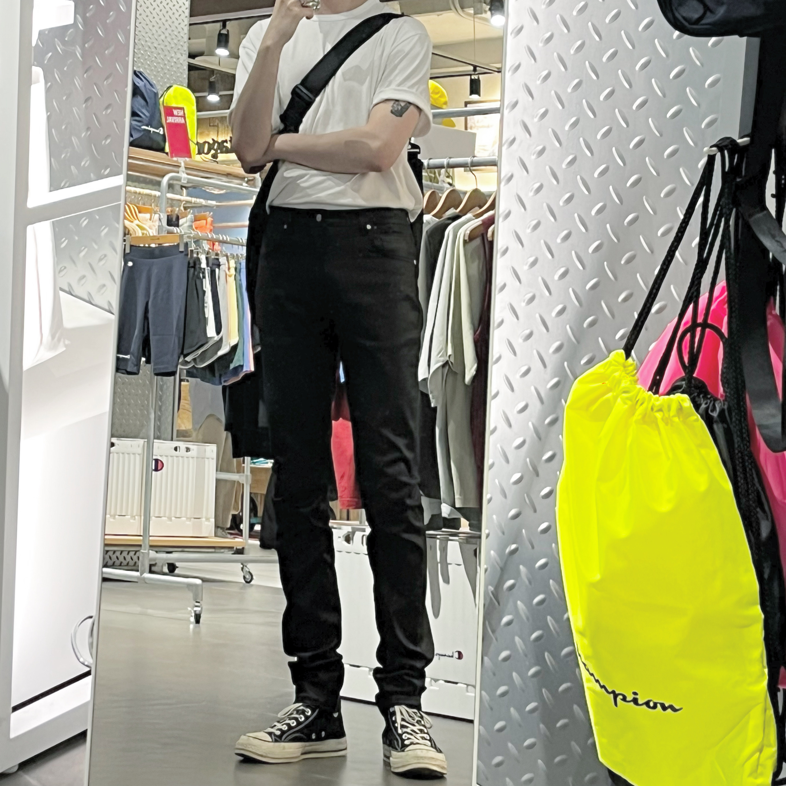 박신하 (@ureman) 님의 게시물 | KREAM