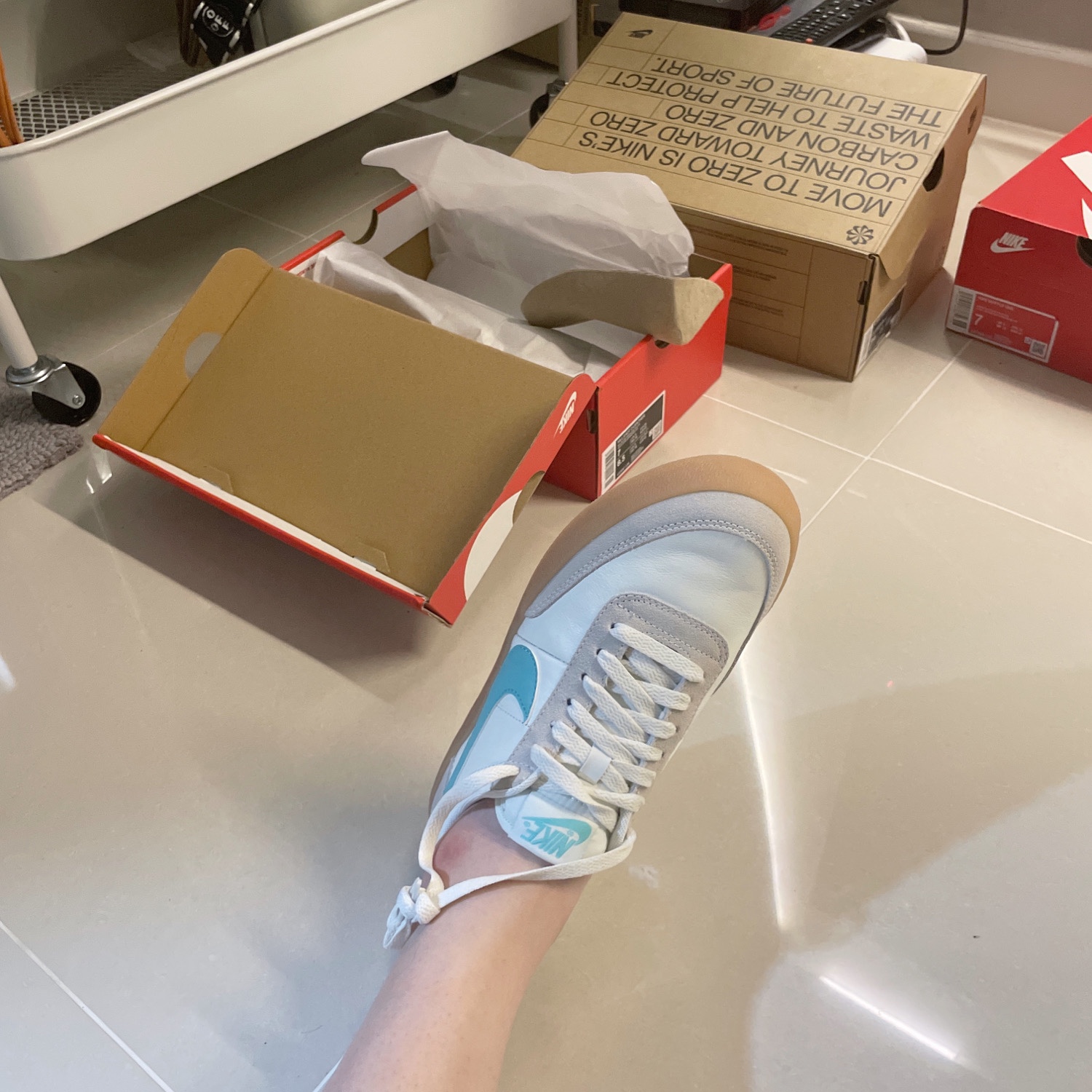 Hanyeco (@hanyeco) 님의 게시물 | KREAM