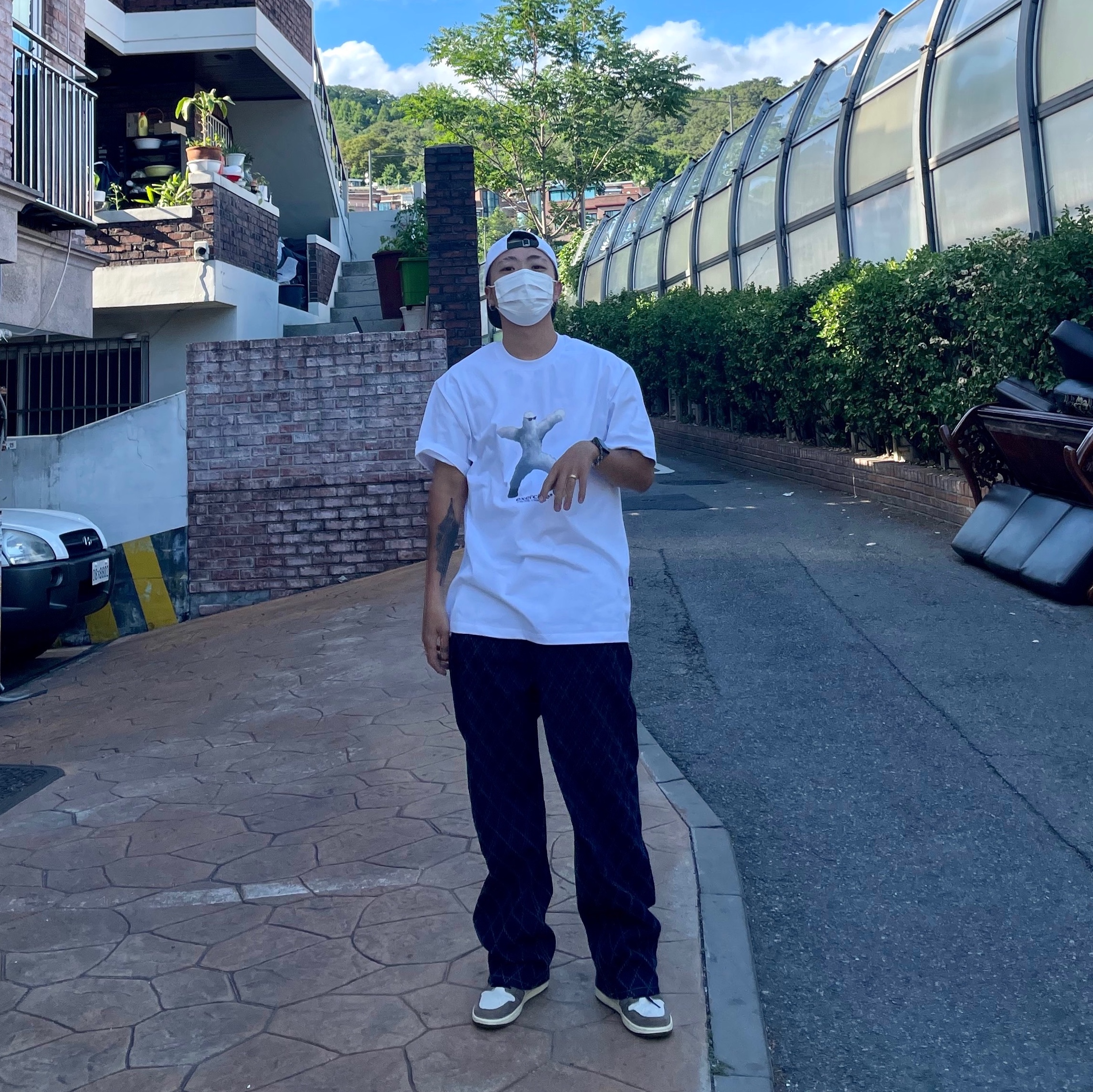 서비 (@hee_seop) 님의 게시물 | KREAM