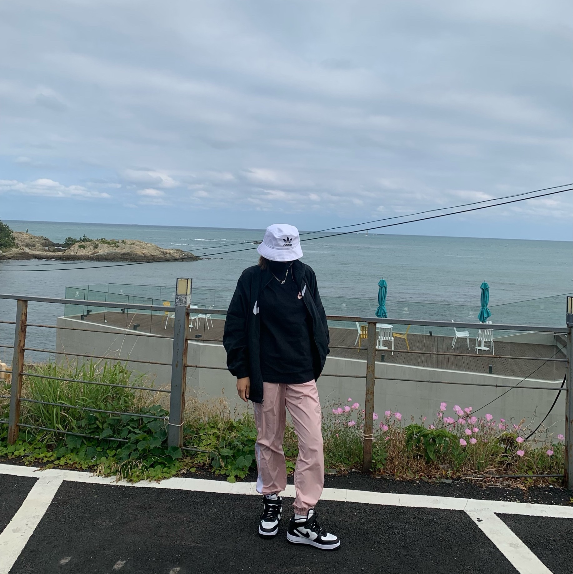 만족할때까지 : ) (@iam_hee) 님의 게시물 | KREAM