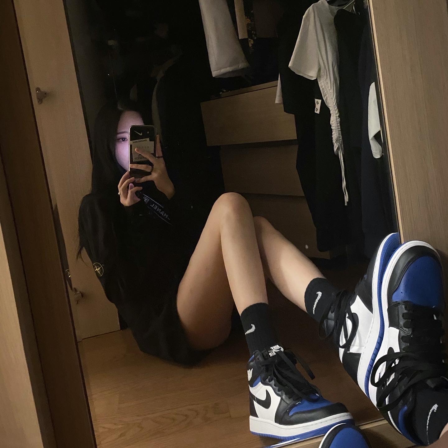 서녜 (@cseonye) 님의 게시물 | KREAM