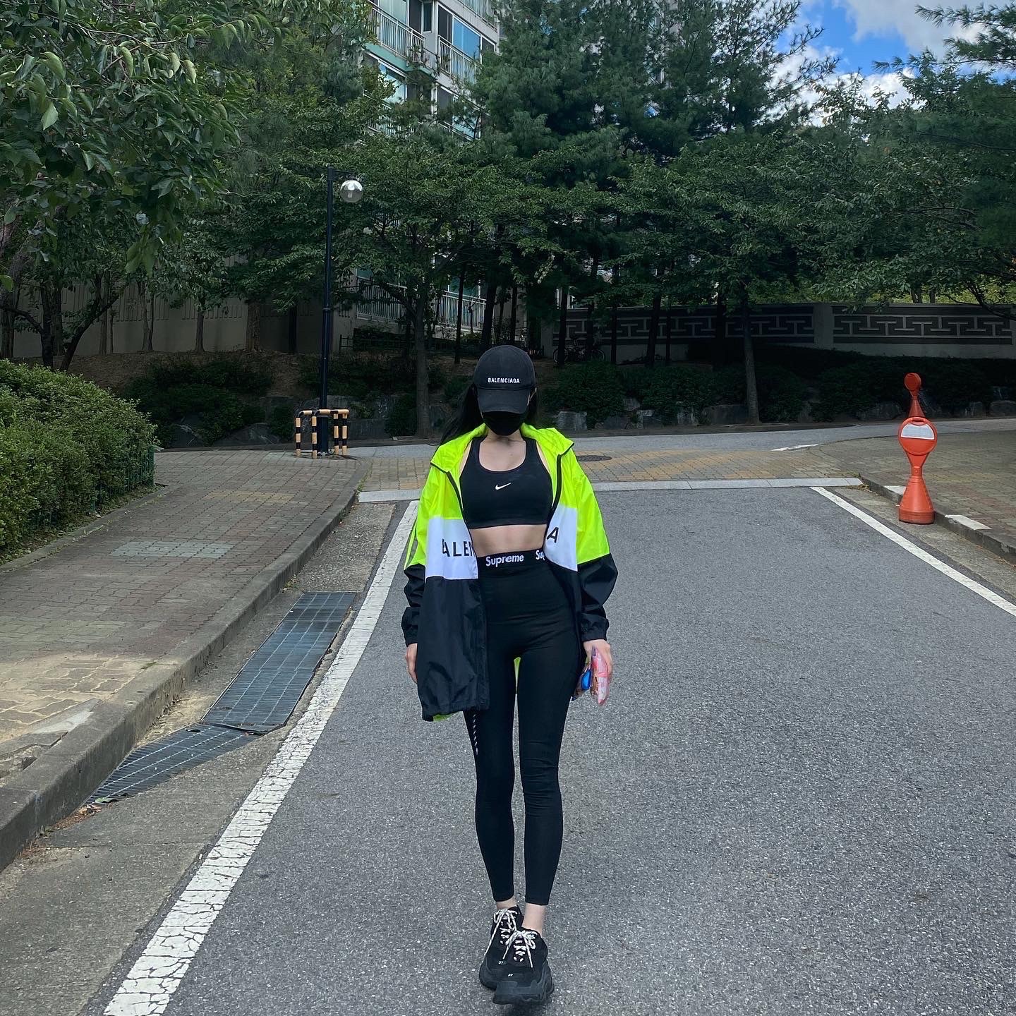 김무민 (@moominni) 님의 게시물 | KREAM