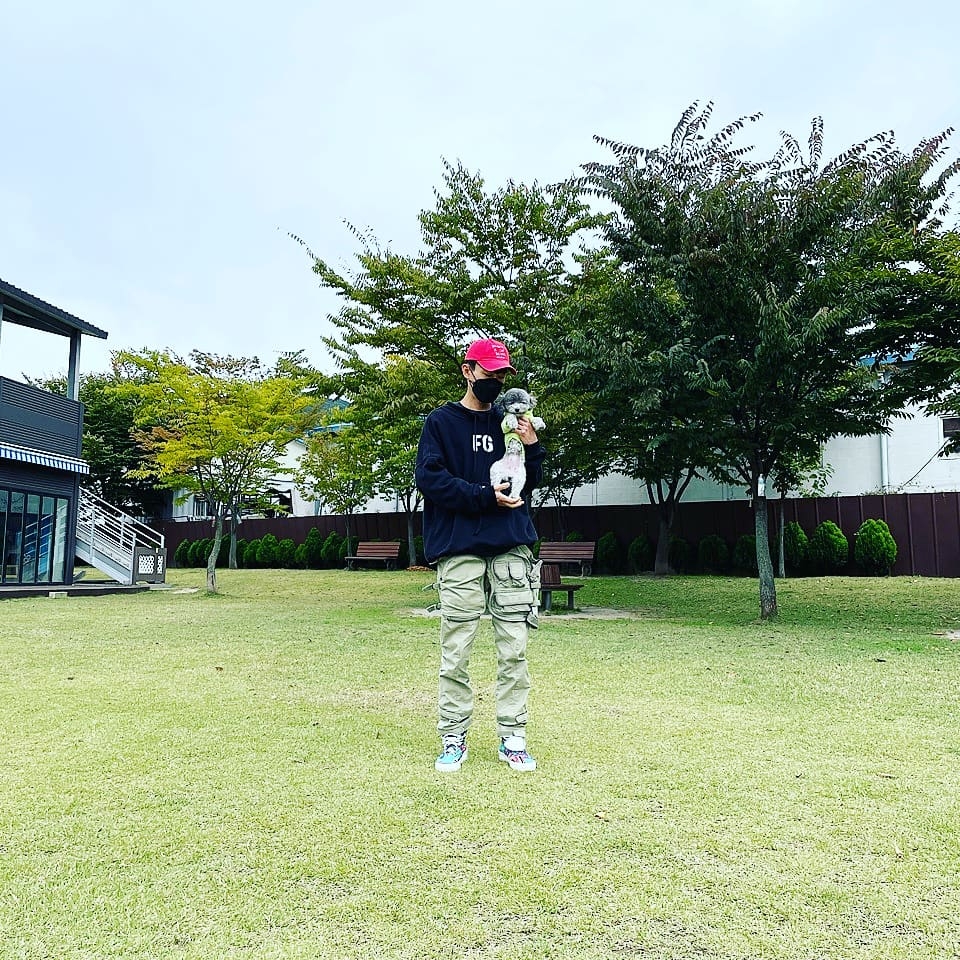 ghwn**** (@versaceyouh...) 님의 게시물 | KREAM