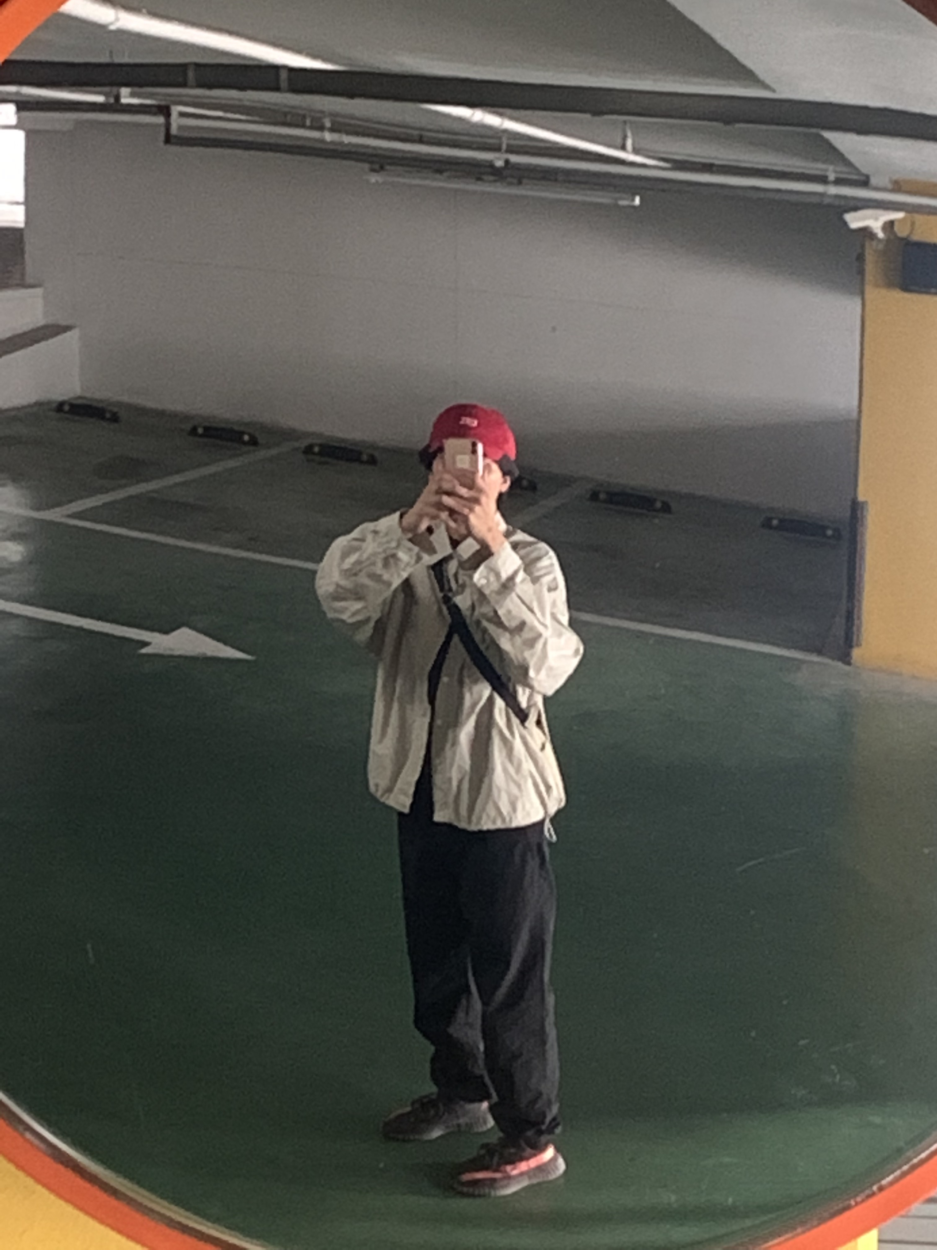 (@practica.lly) 님의 게시물 | KREAM