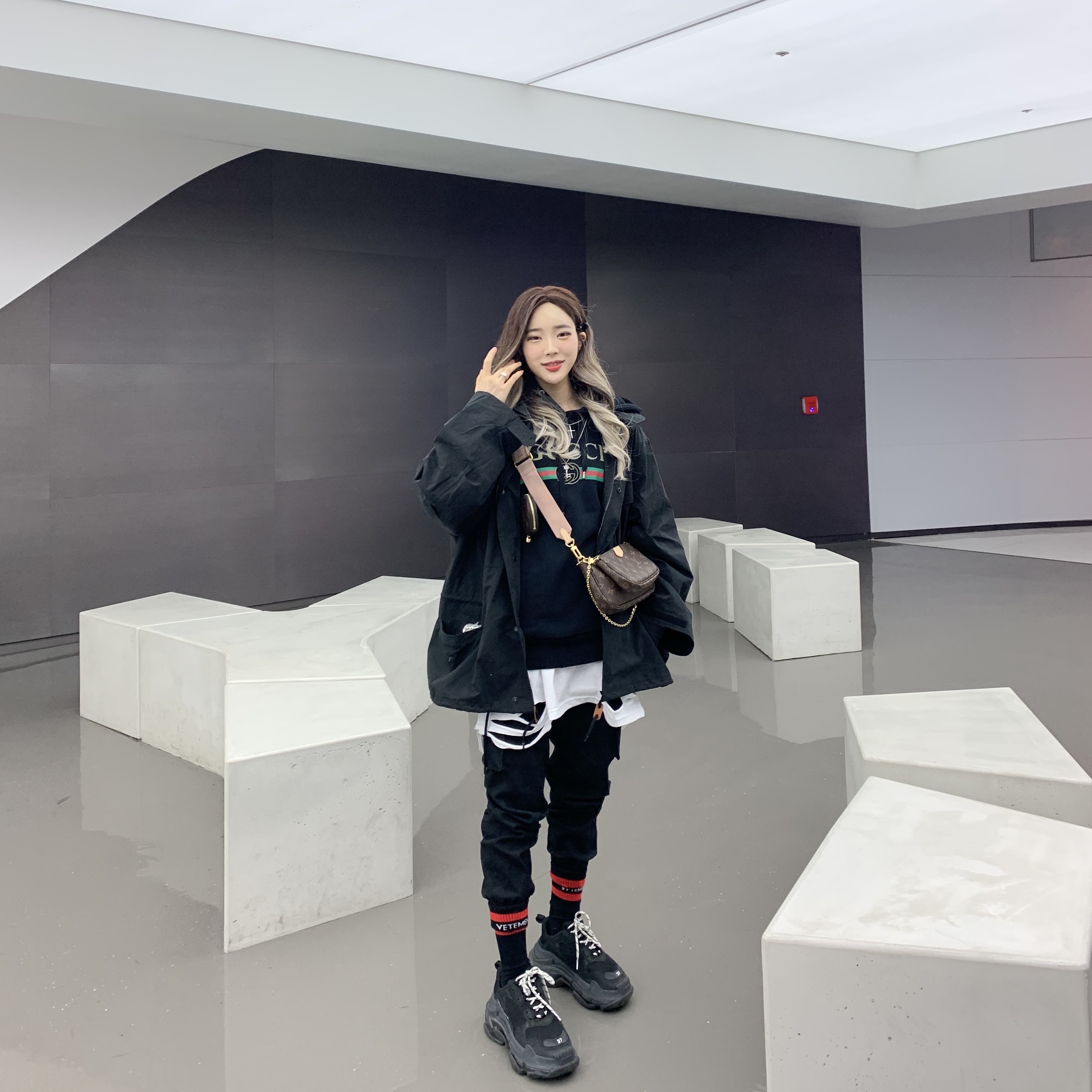 김무민 (@moominni) 님의 게시물 | KREAM