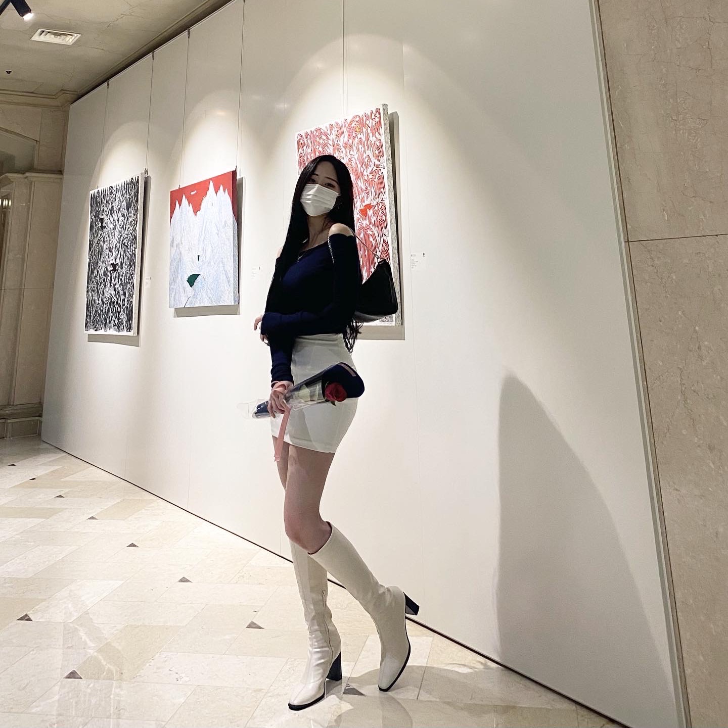 서녜 (@cseonye) 님의 게시물 | KREAM