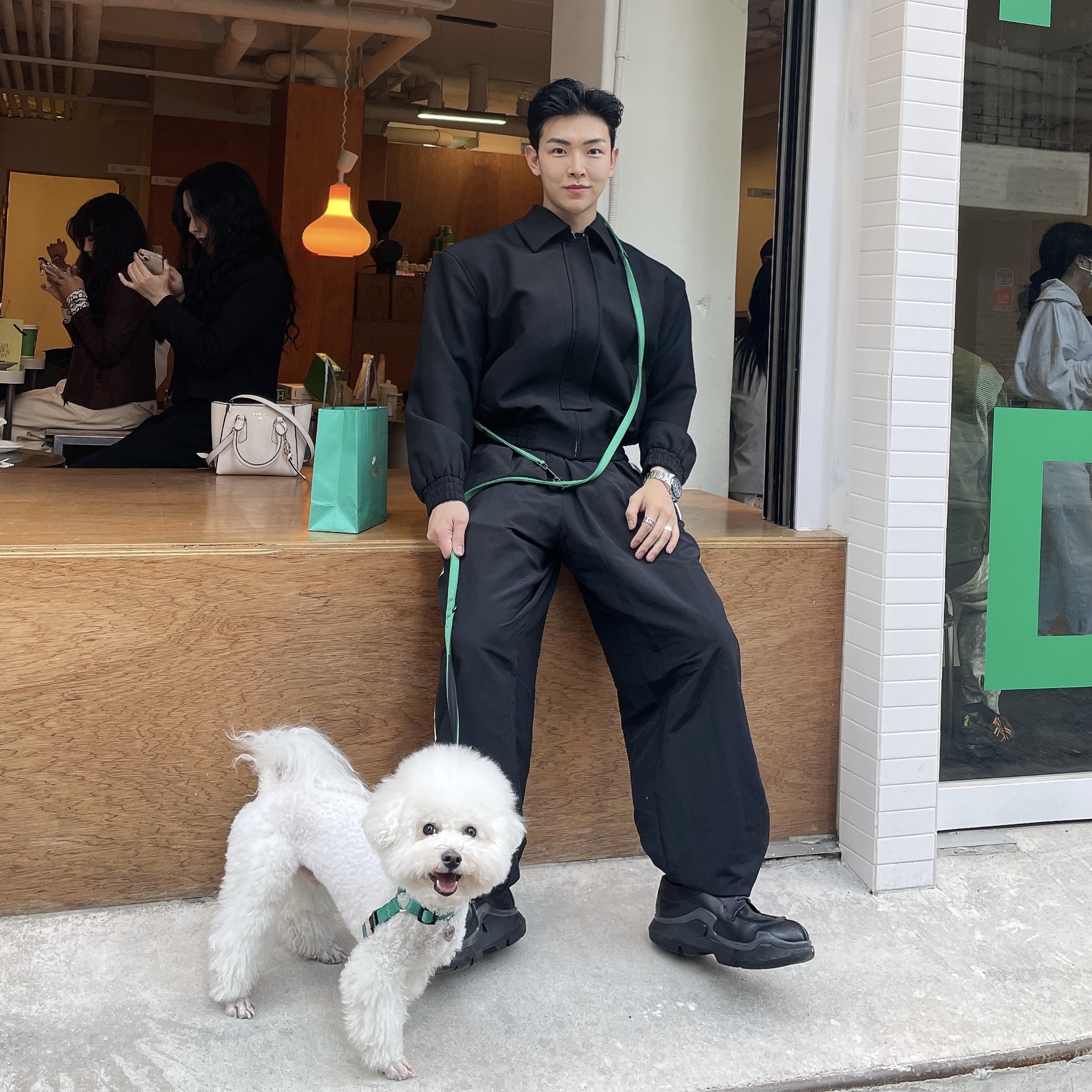 gun.w0_0 (@gun.w0_0) 님의 게시물 | KREAM