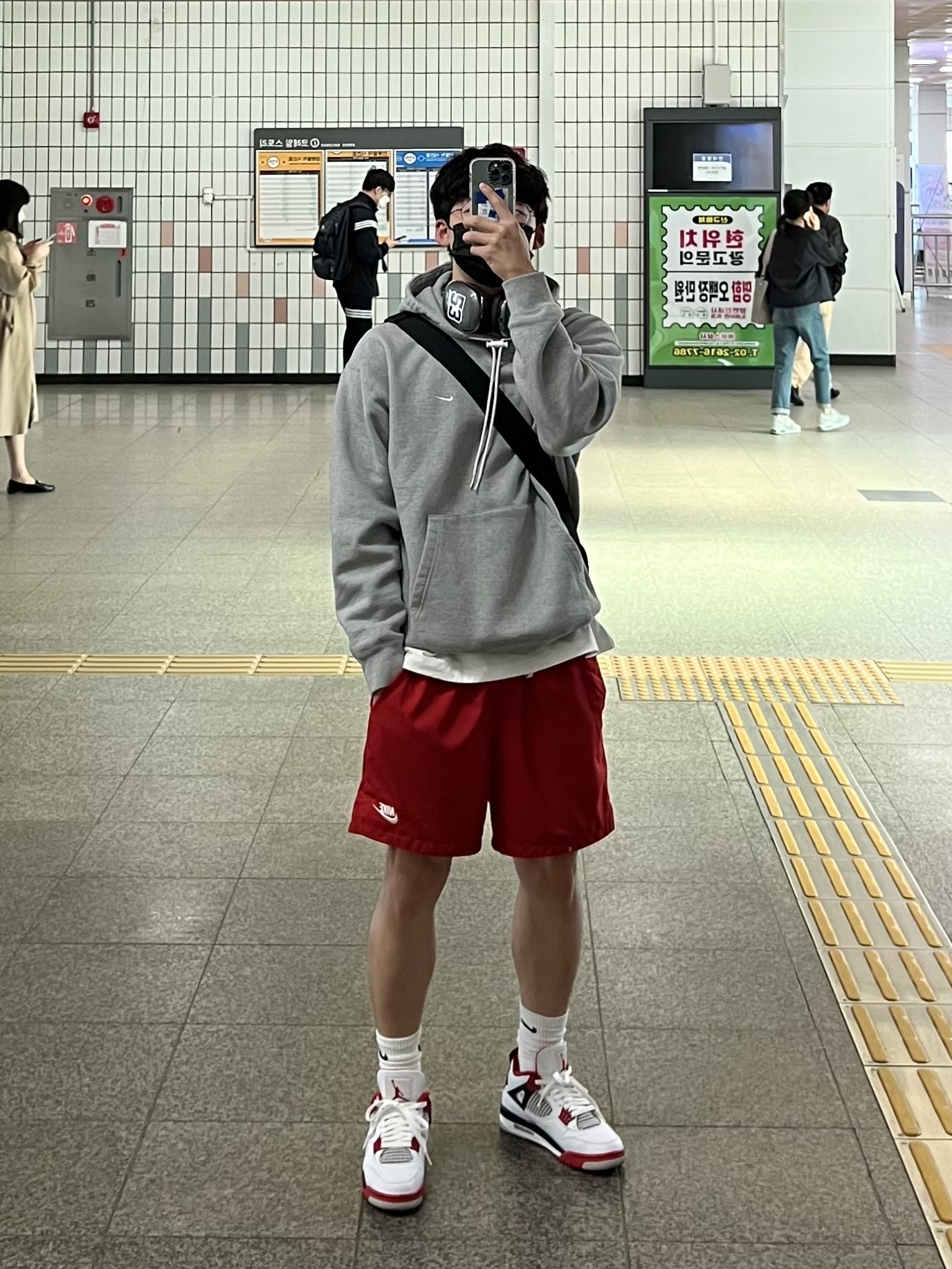 (@tech_s2) 님의 게시물 | KREAM