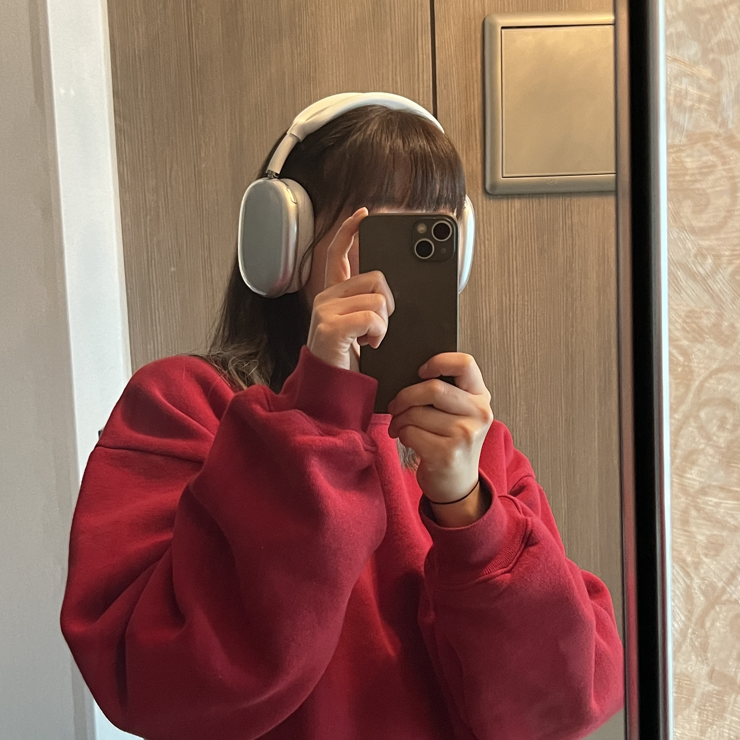 1nsta @91.04.15 (@_1004) 님의 게시물 | KREAM