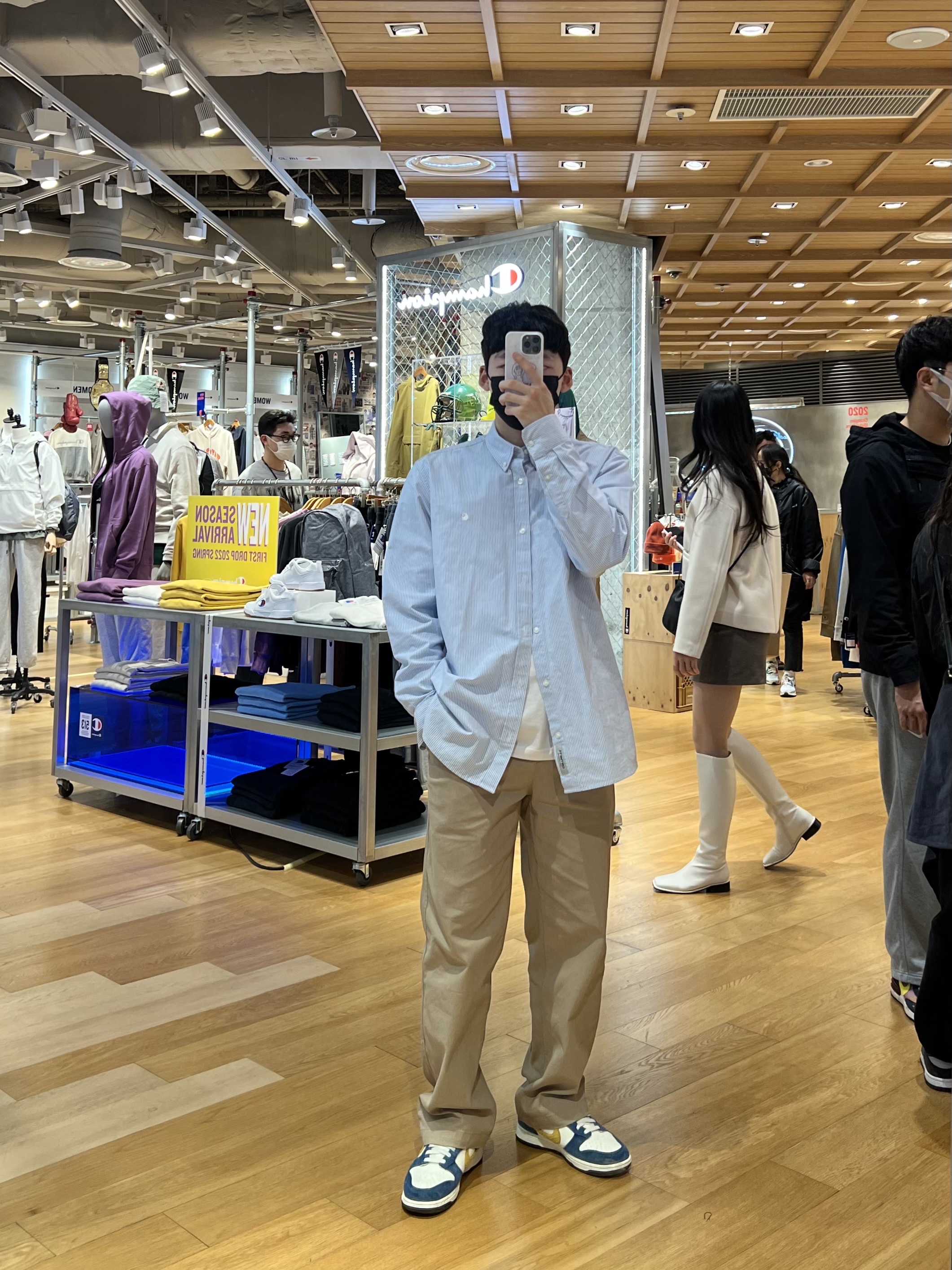 (@tech._.11) 님의 게시물 | KREAM