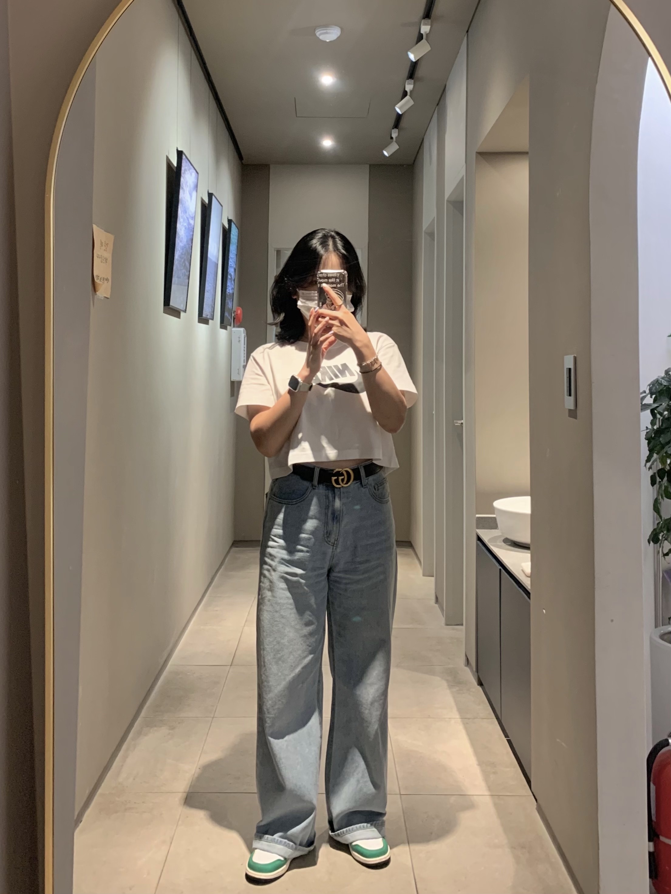 #𝘥𝘢𝘪𝘭𝘺𝘭𝘰𝘰𝘬 💙🖤🤍 (@_hyeee) 님의 게시물 | KREAM