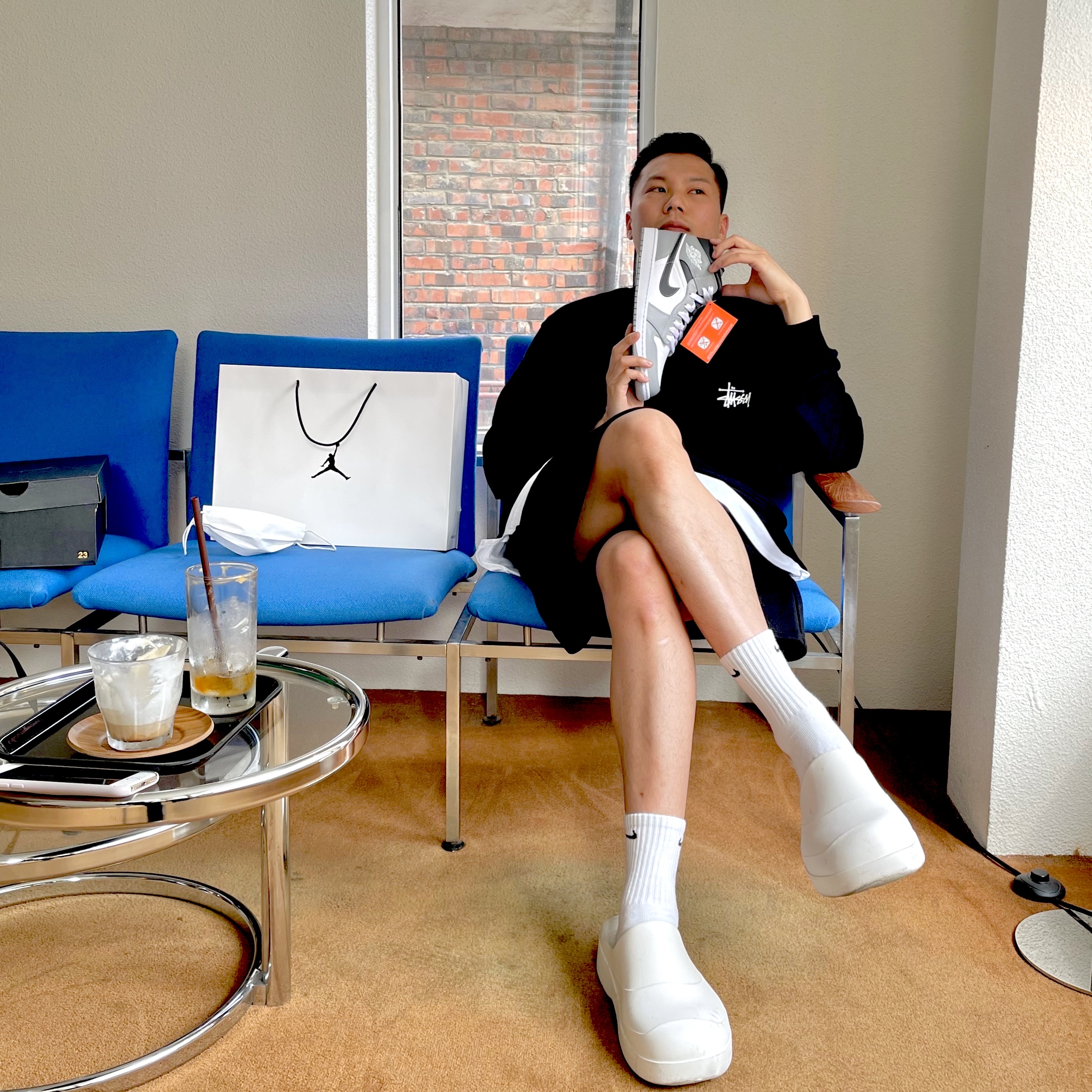 행복한신발짱 (@happy_shoerack) 님의 게시물 | KREAM