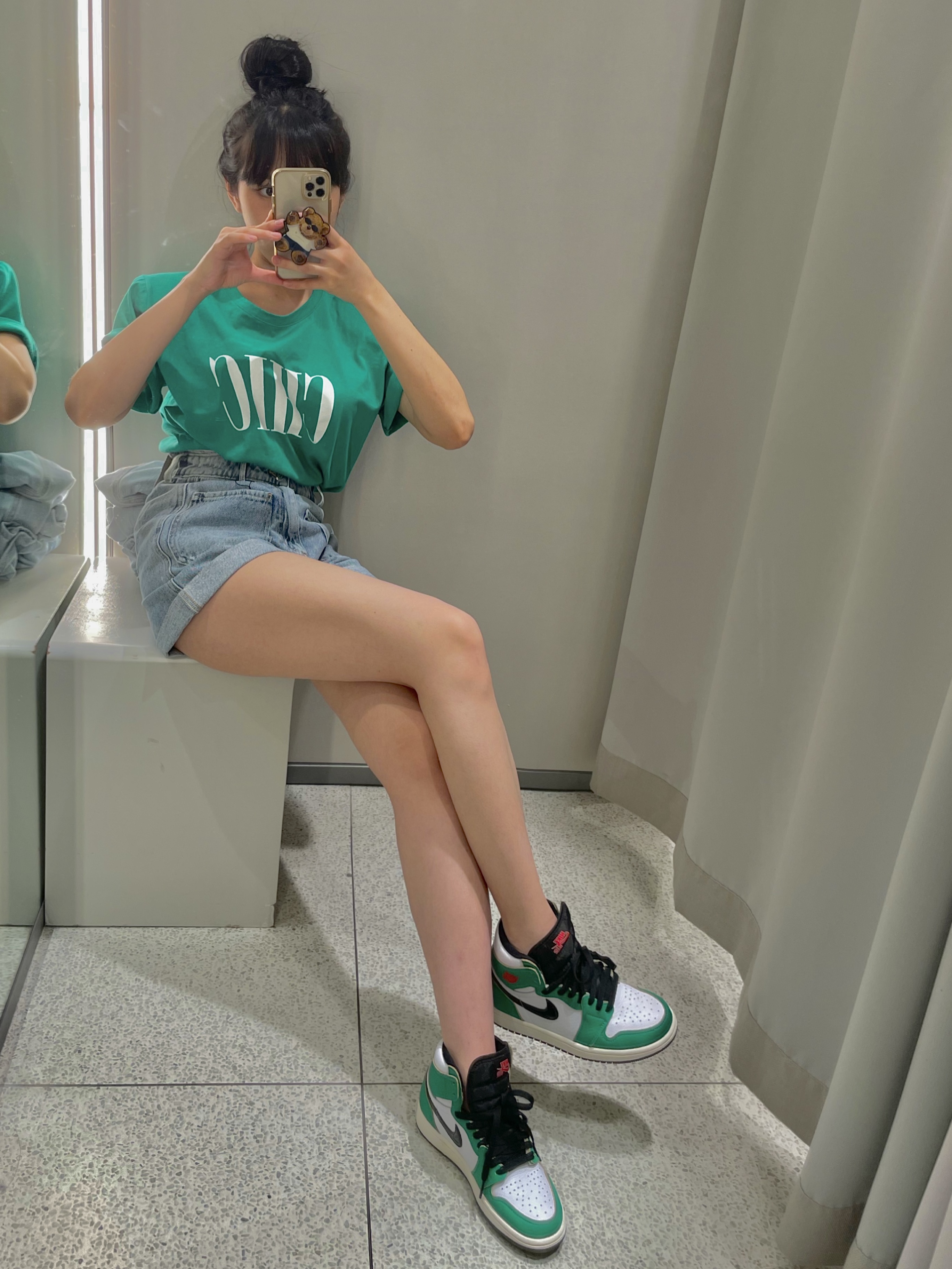 MIN JEONG (@ee.eoe) 님의 게시물 | KREAM