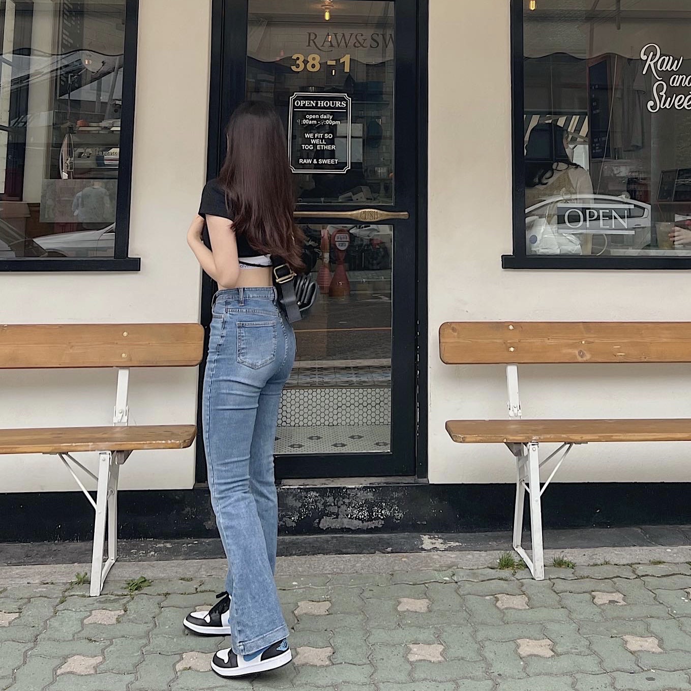 (@niijuy) 님의 게시물 | KREAM