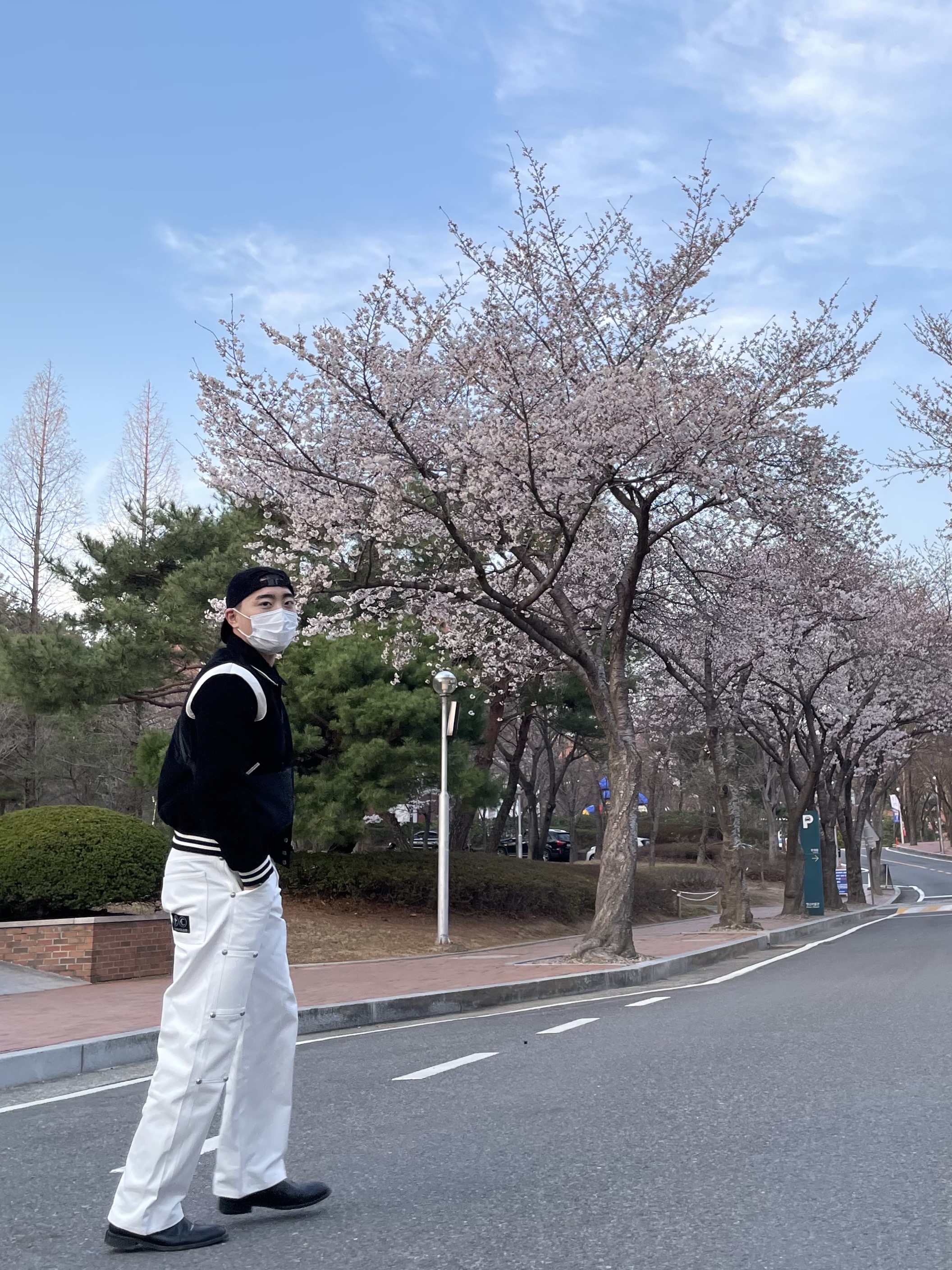 류채우 (@new_cw00) 님의 게시물 | KREAM