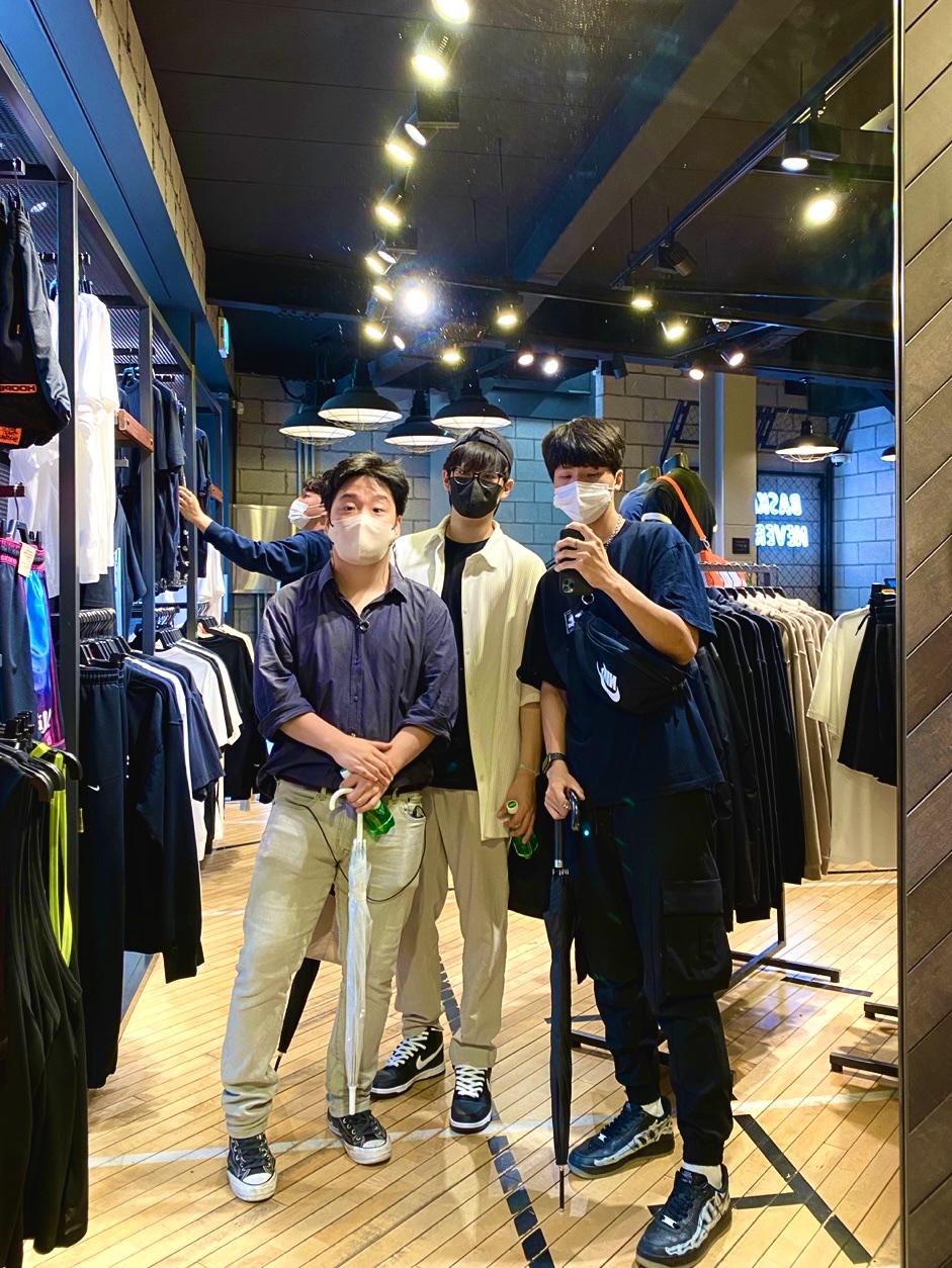 ️🌏 (@practica.lly) 님의 게시물 | KREAM