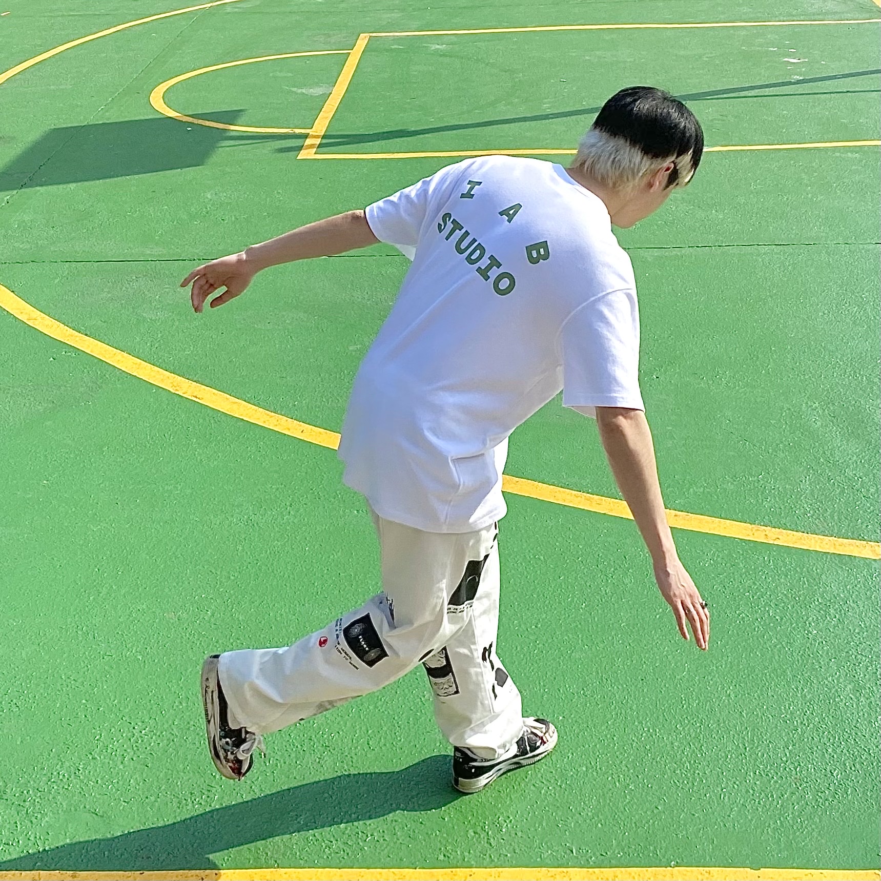 이태훈 (@taehun_e_) 님의 게시물 | KREAM