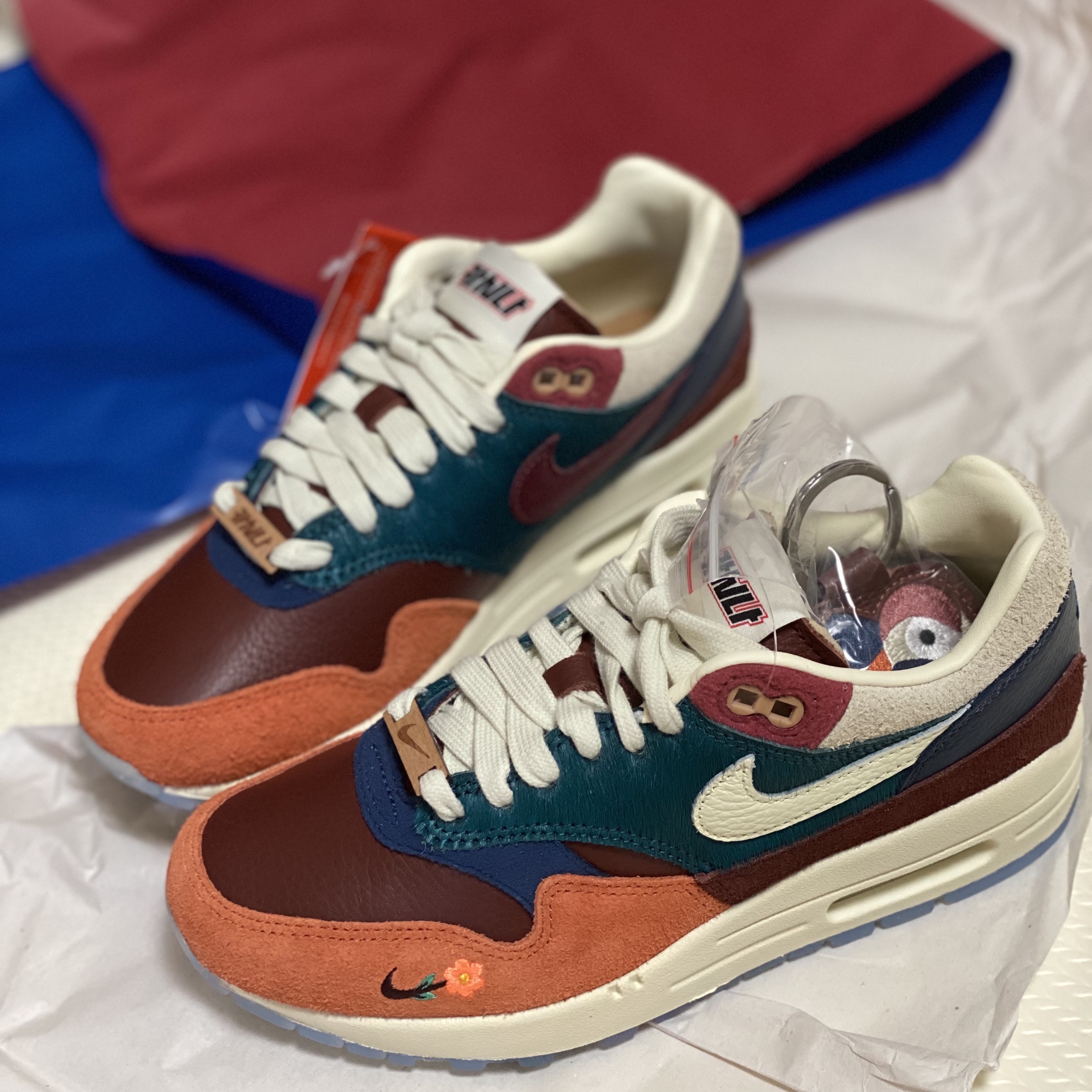 bh (@b._.h) 님의 게시물 | KREAM