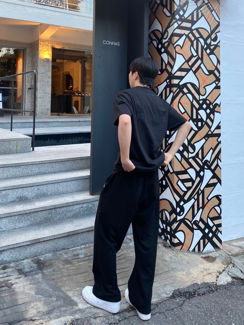 신준환 (@god_junan) 님의 게시물 | KREAM