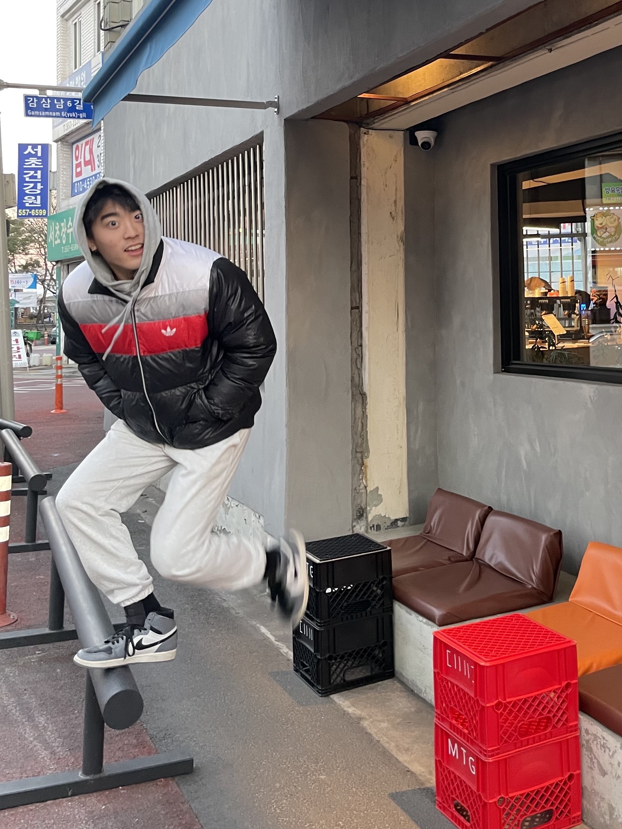 류채우 (@new_cw00) 님의 게시물 | KREAM