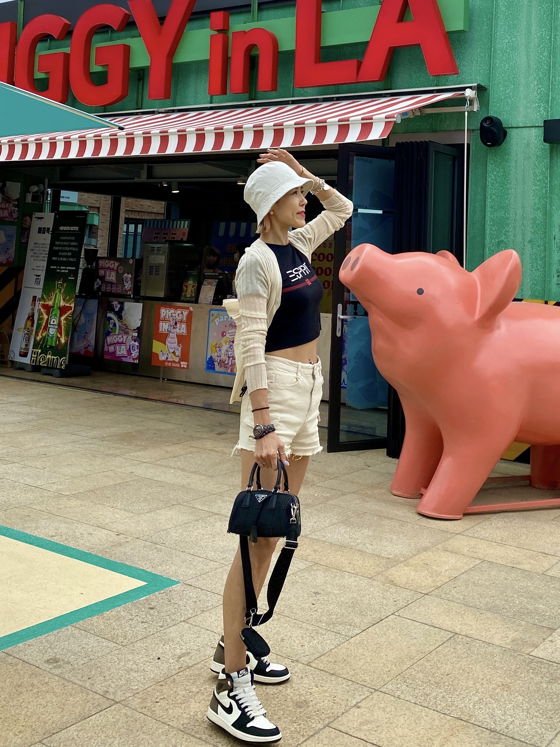 (@minibadgirl) 님의 게시물 | KREAM