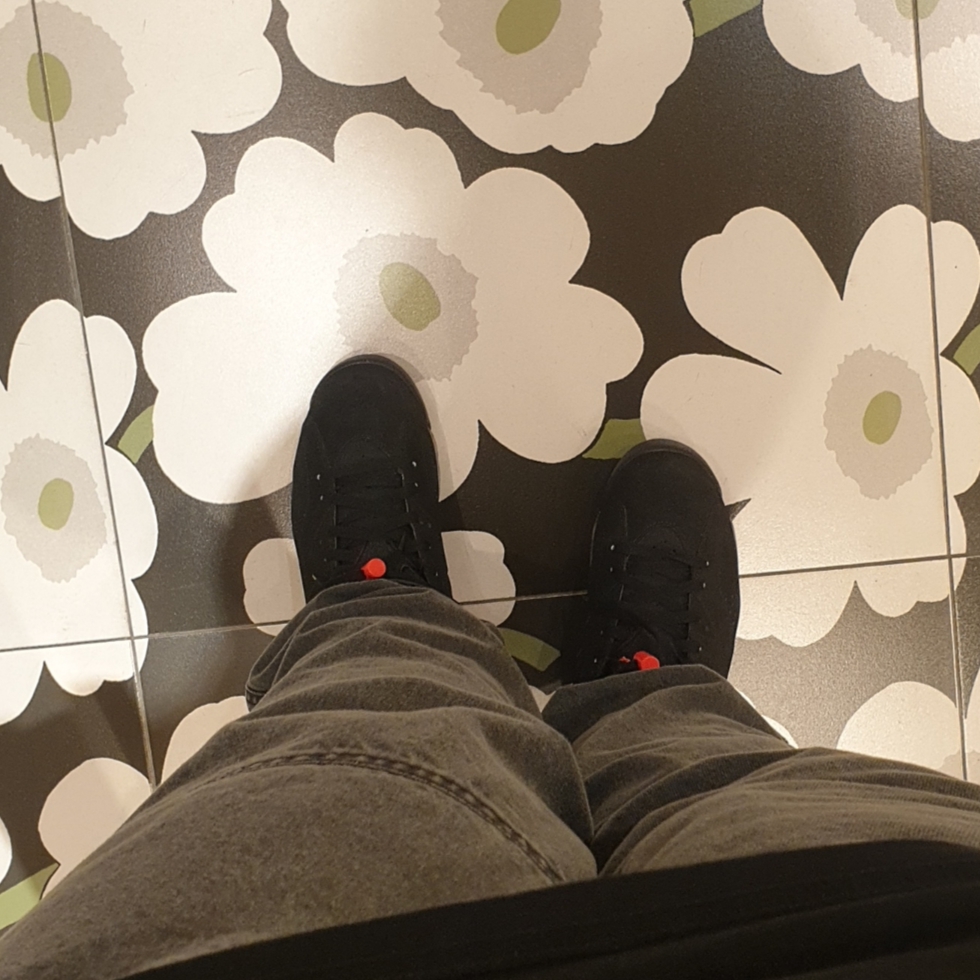 lx (@lxxoo) 님의 게시물 | KREAM