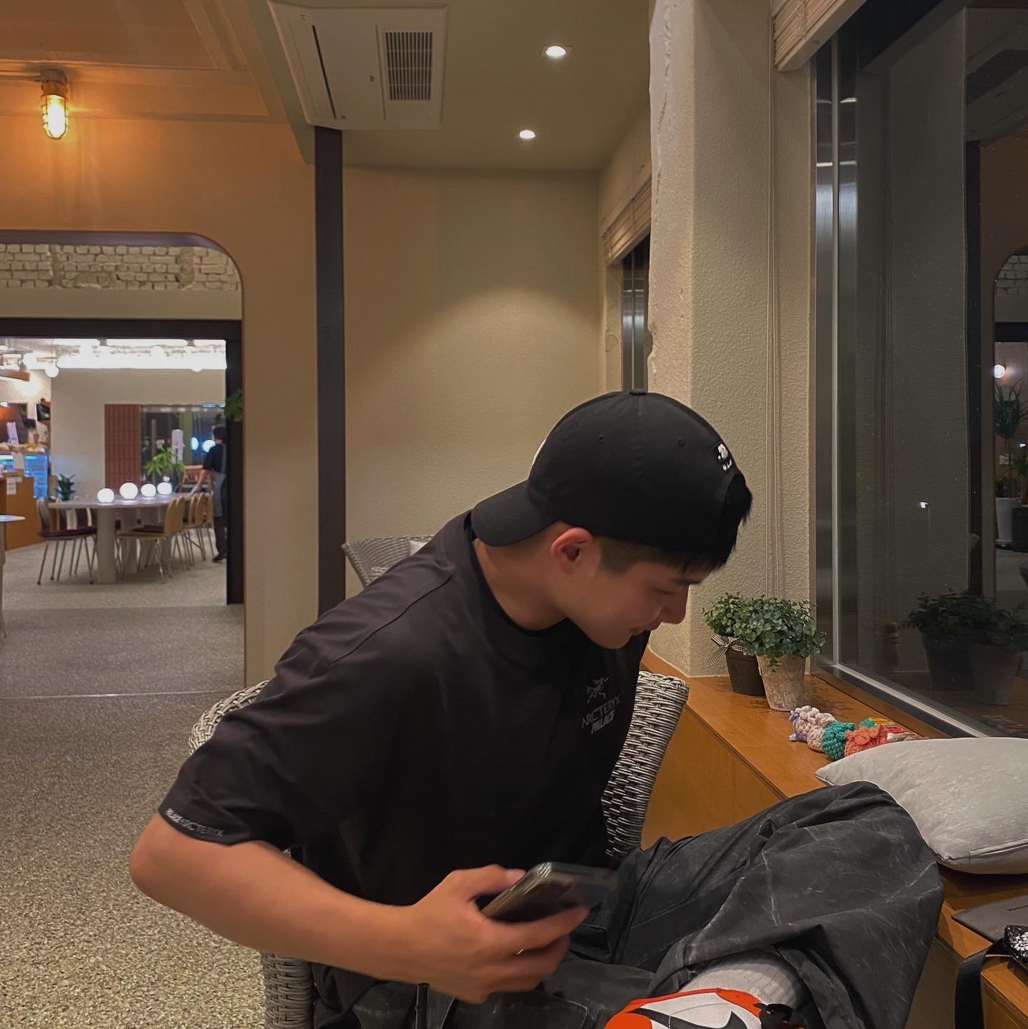 버미 (@_beomy) 님의 게시물 | KREAM