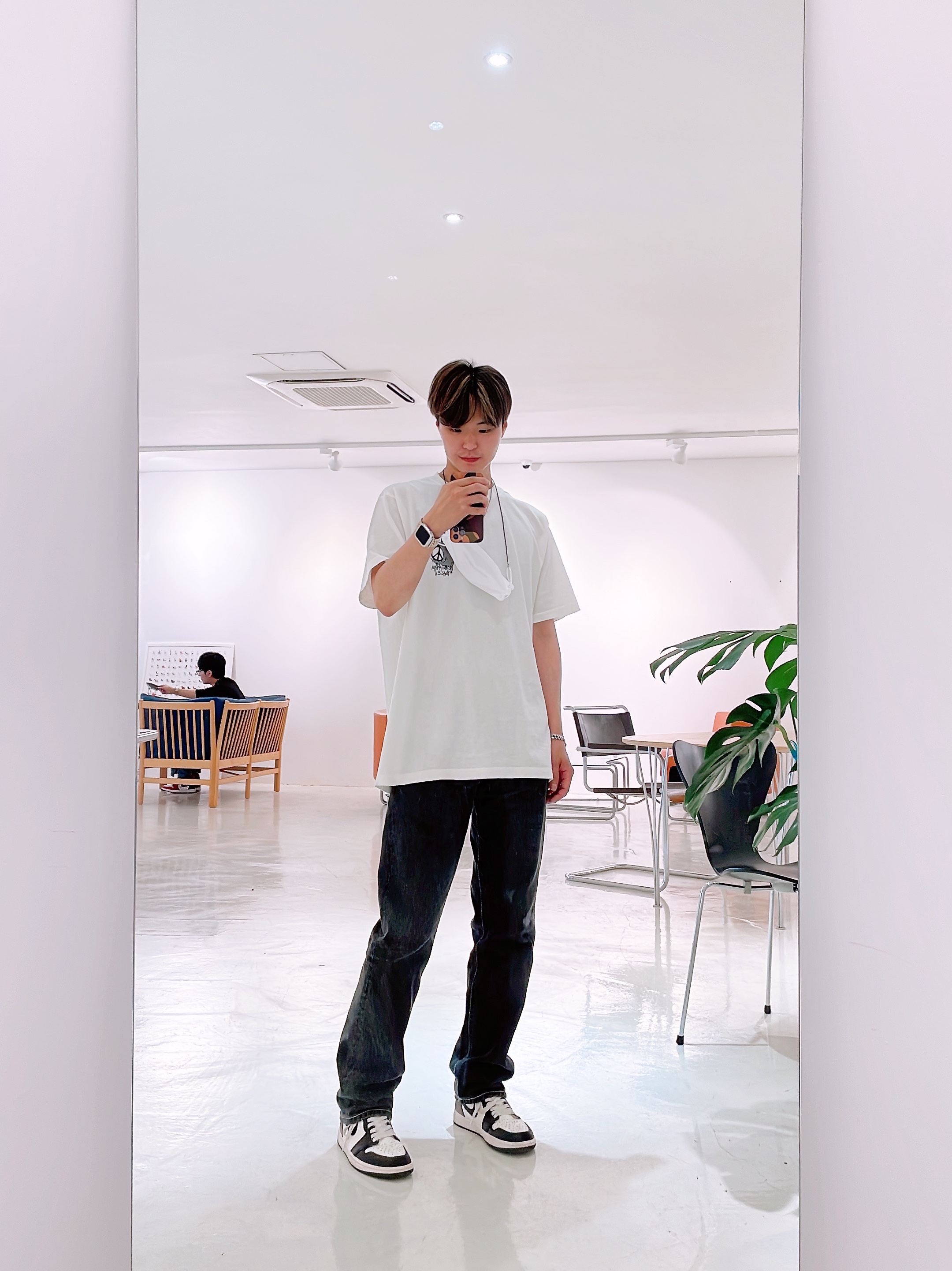 지훈 / 32 (@jihoon92) 님의 게시물 | KREAM