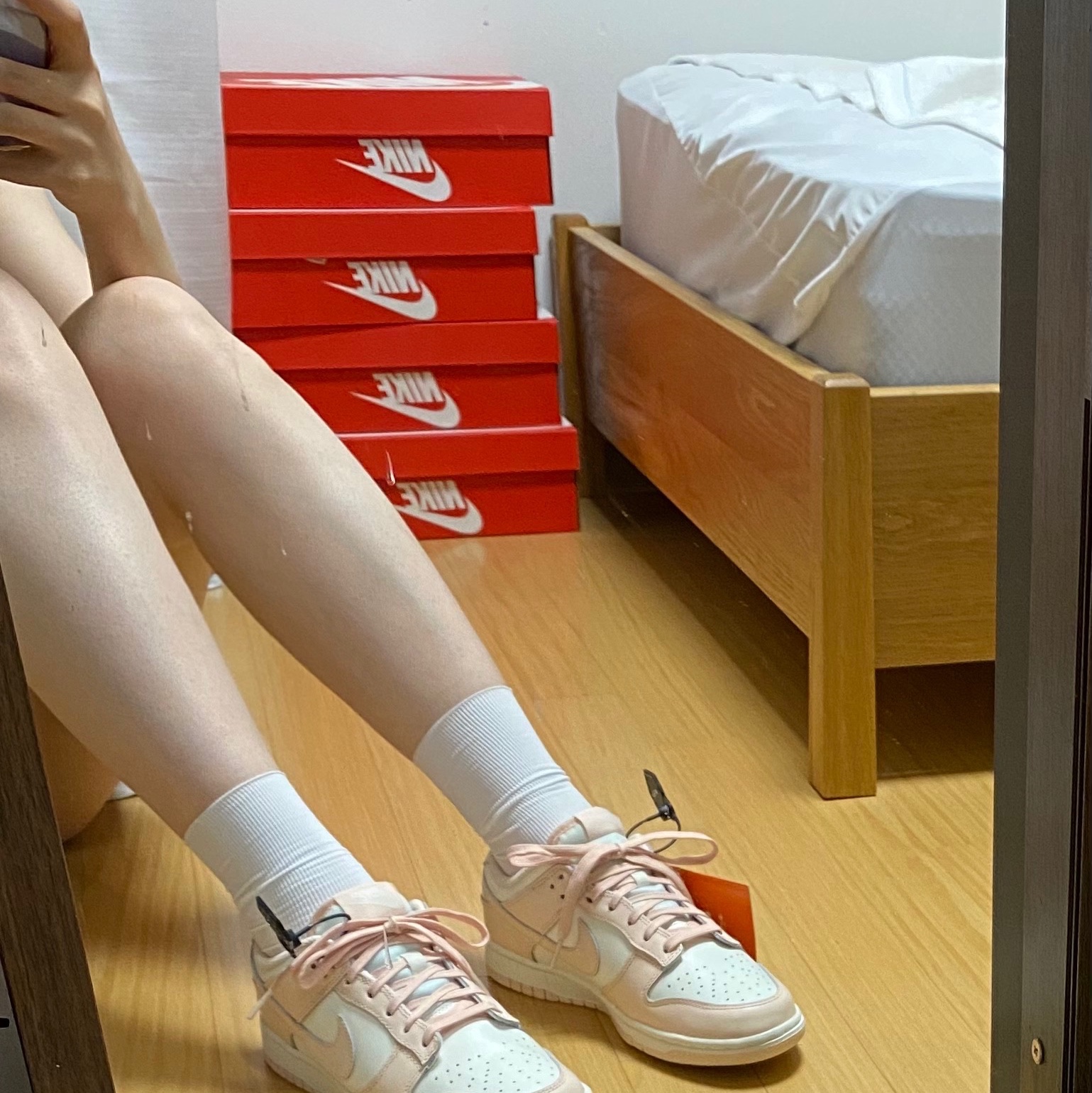 Gyu-Ri (@maybe0819) 님의 게시물 | KREAM