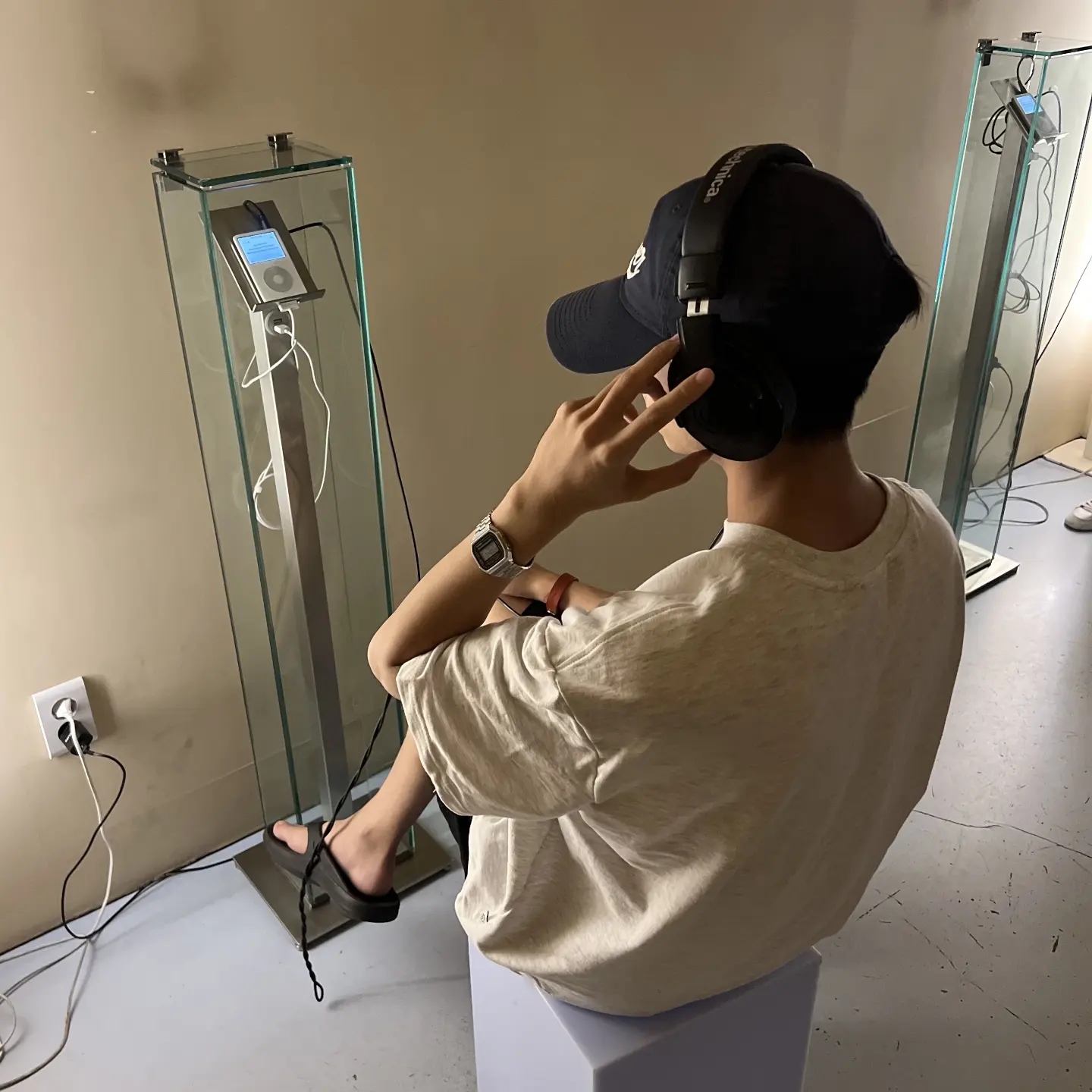 rhkdgml0123 (@gghhh) 님의 게시물 | KREAM