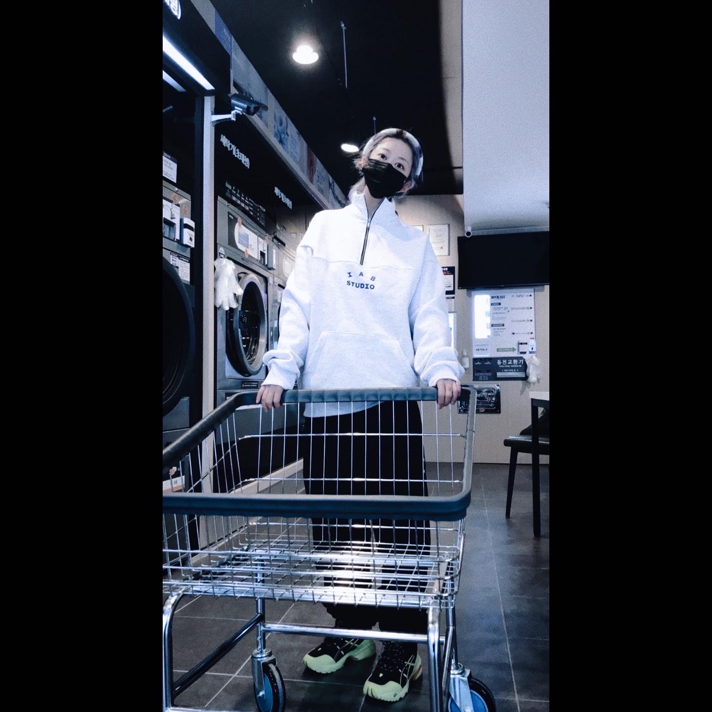 245 (@245__) 님의 게시물 | KREAM