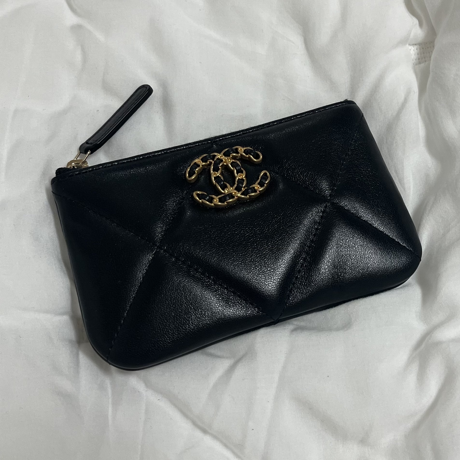 young (@young_247) 님의 게시물 | KREAM